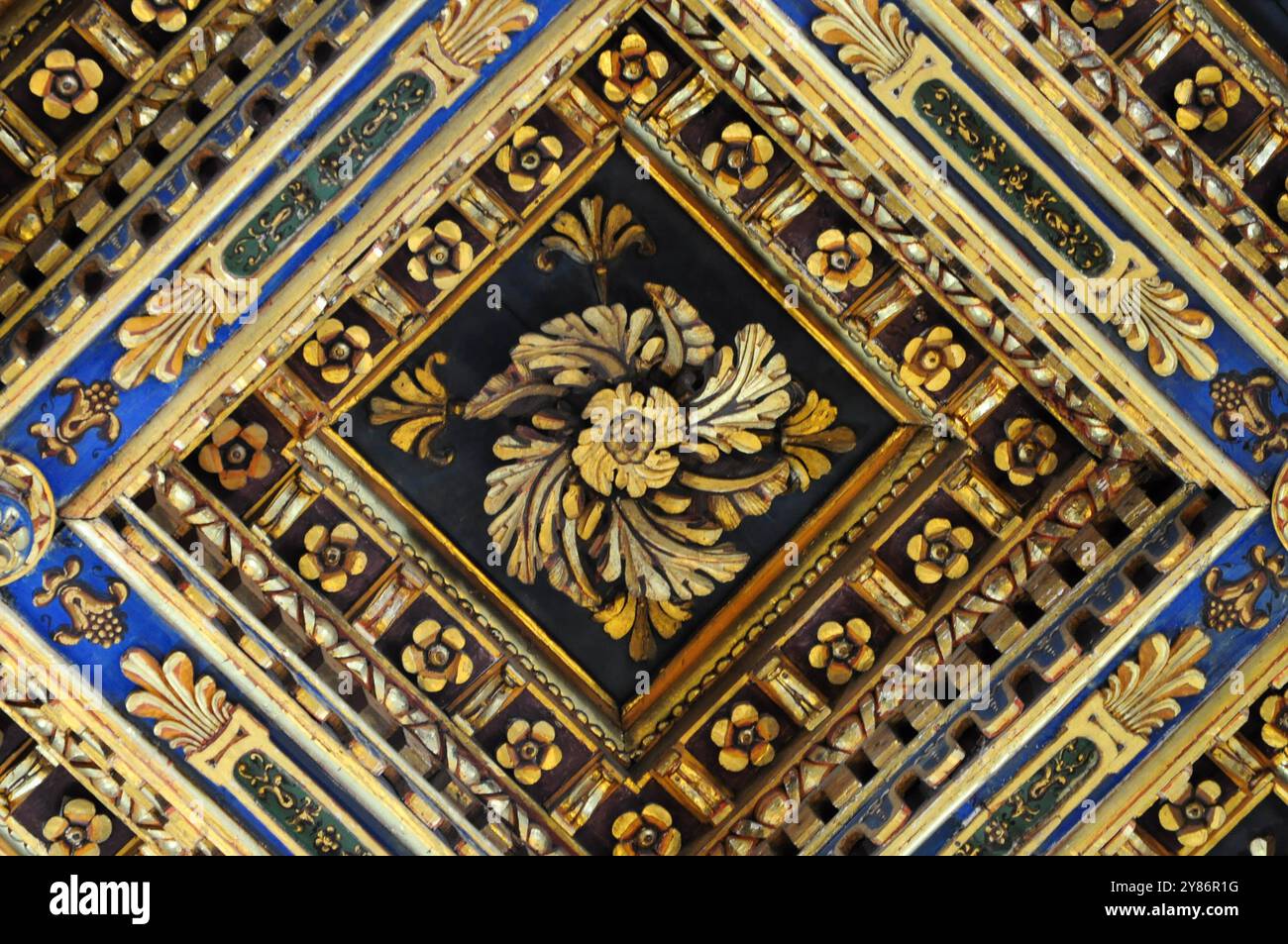 Floral patterns in rich hues of gold hi-res stock photography and ...