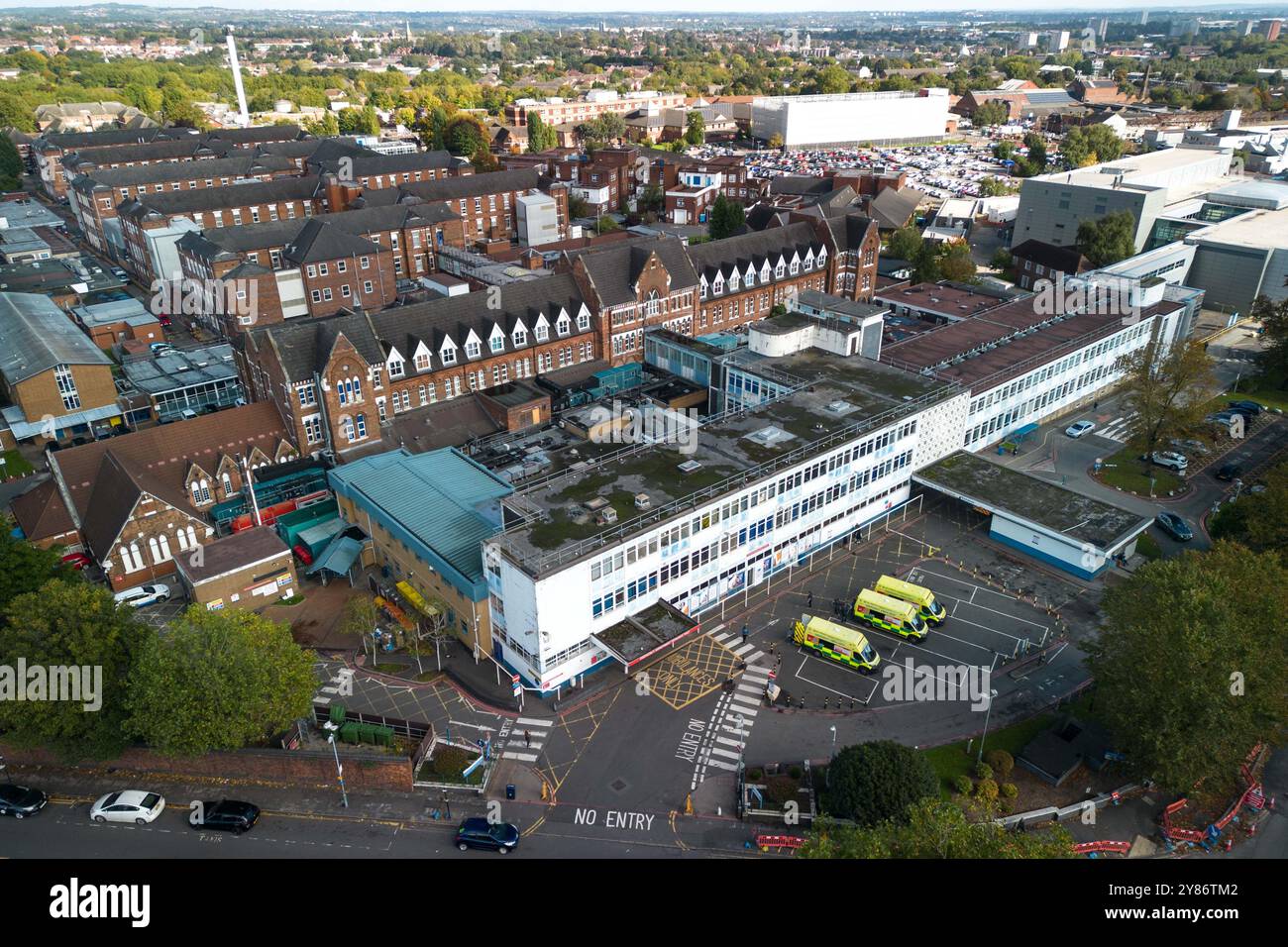 Dudley Road, Birmingham, 3rd October, 2024. Birmingham's City Hospital ...