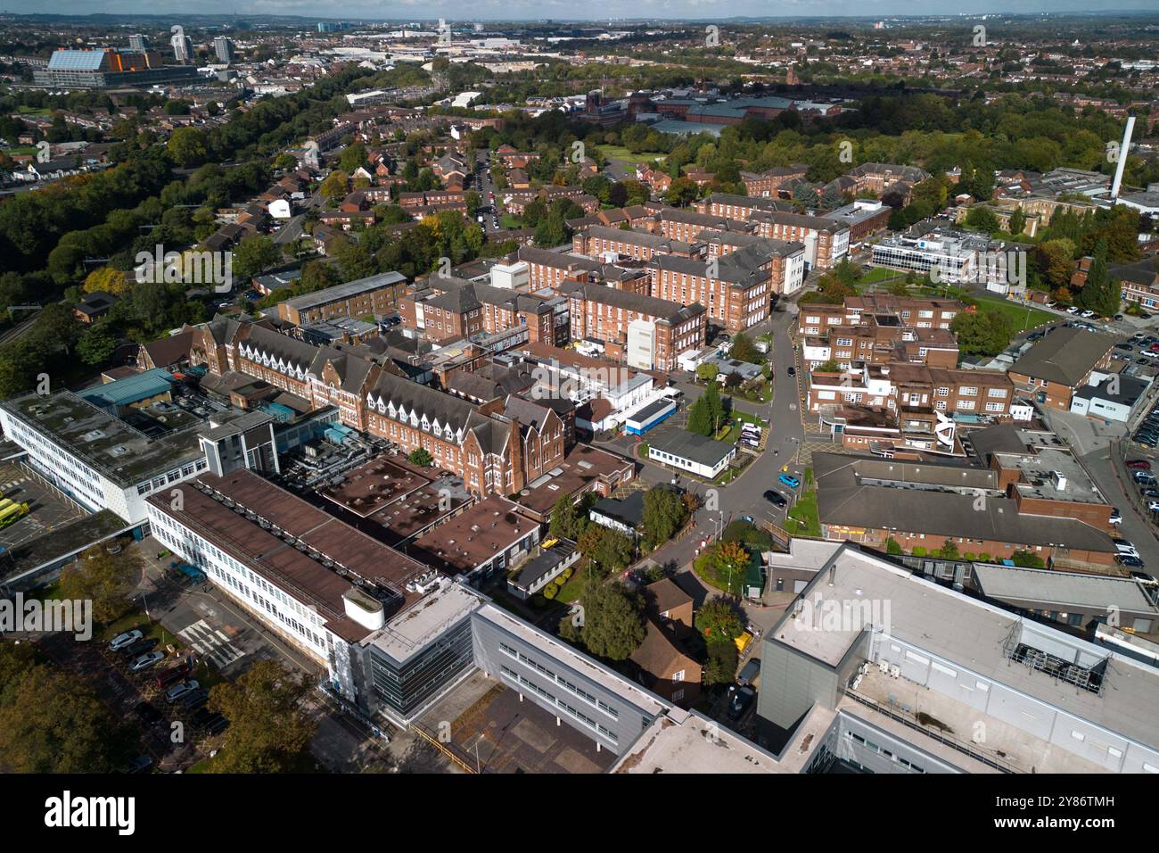 Dudley Road, Birmingham, 3rd October, 2024. Birmingham's City Hospital ...