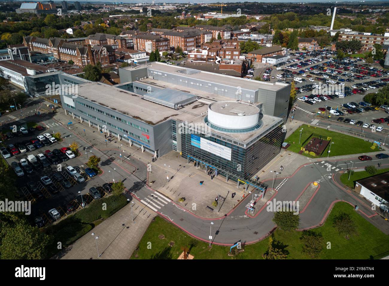 Dudley Road, Birmingham, 3rd October, 2024. Birmingham's City Hospital ...