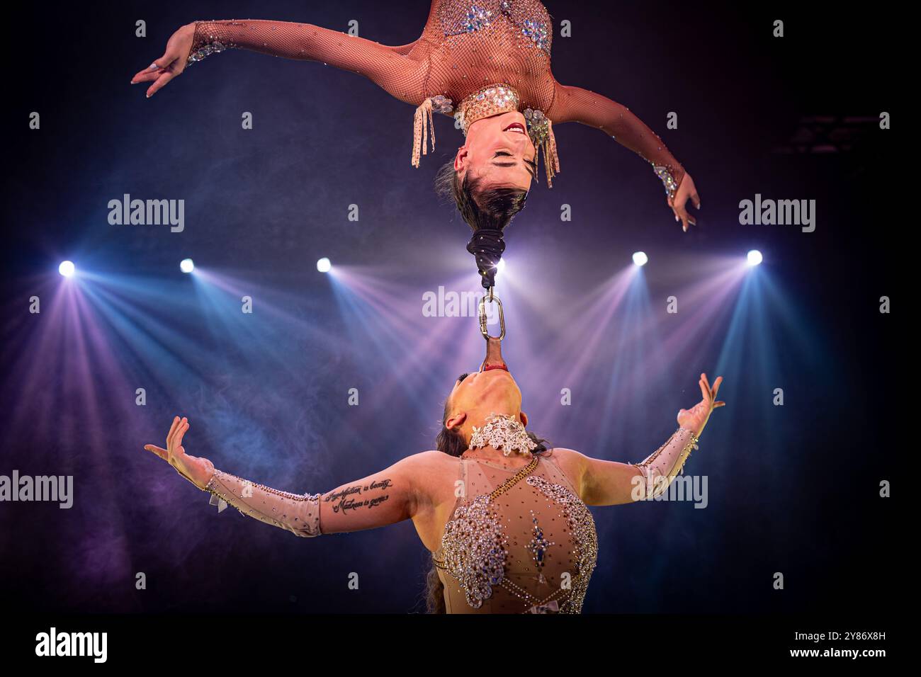 Hair hang and circus hi-res stock photography and images - Alamy