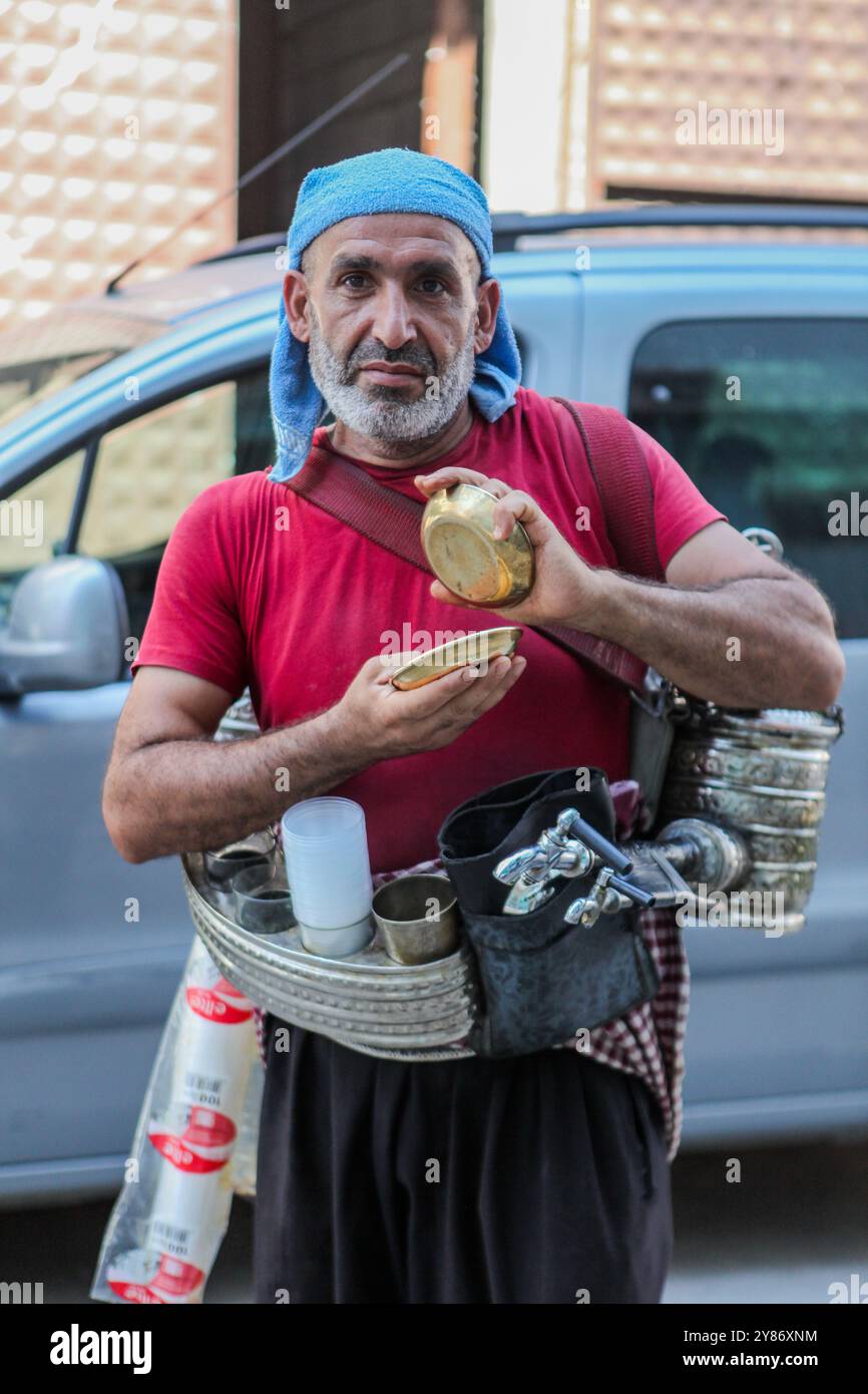 Tamarind syrup hi-res stock photography and images - Alamy