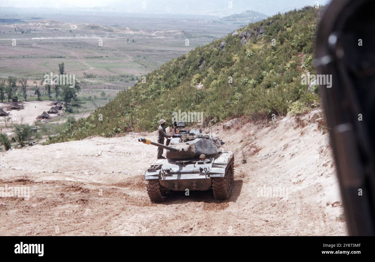 USA / US Army M41 Walker Bulldog - Based in South Korea / Republic of ...