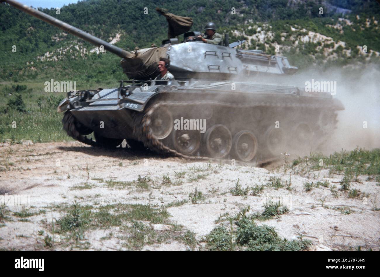 USA / US Army M41 Walker Bulldog - Based in South Korea / Republic of ... USA / US Army M41 Walker Bulldog - Based in South Korea / Republic of ...