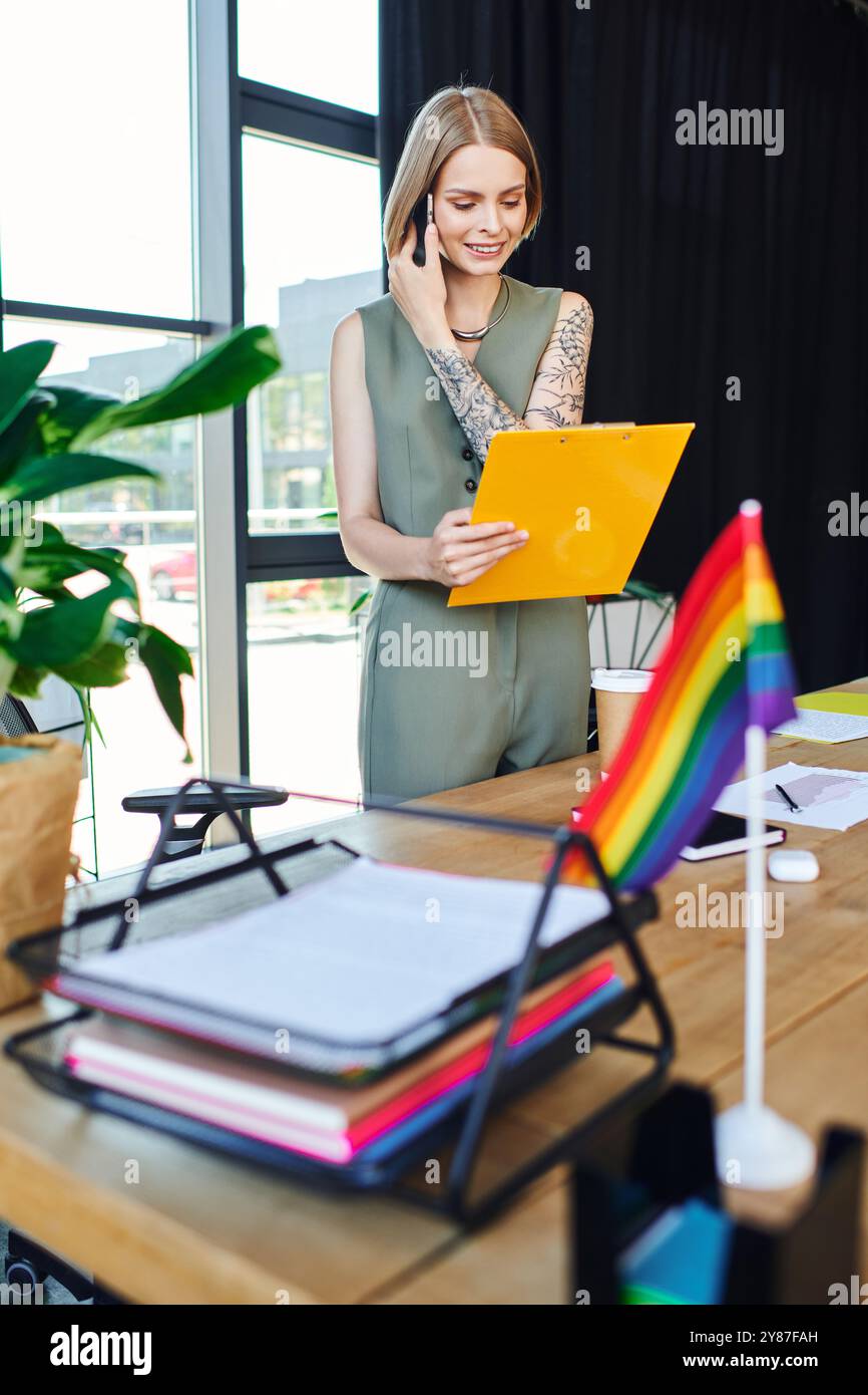 Collaborative atmosphere hi-res stock photography and images - Alamy