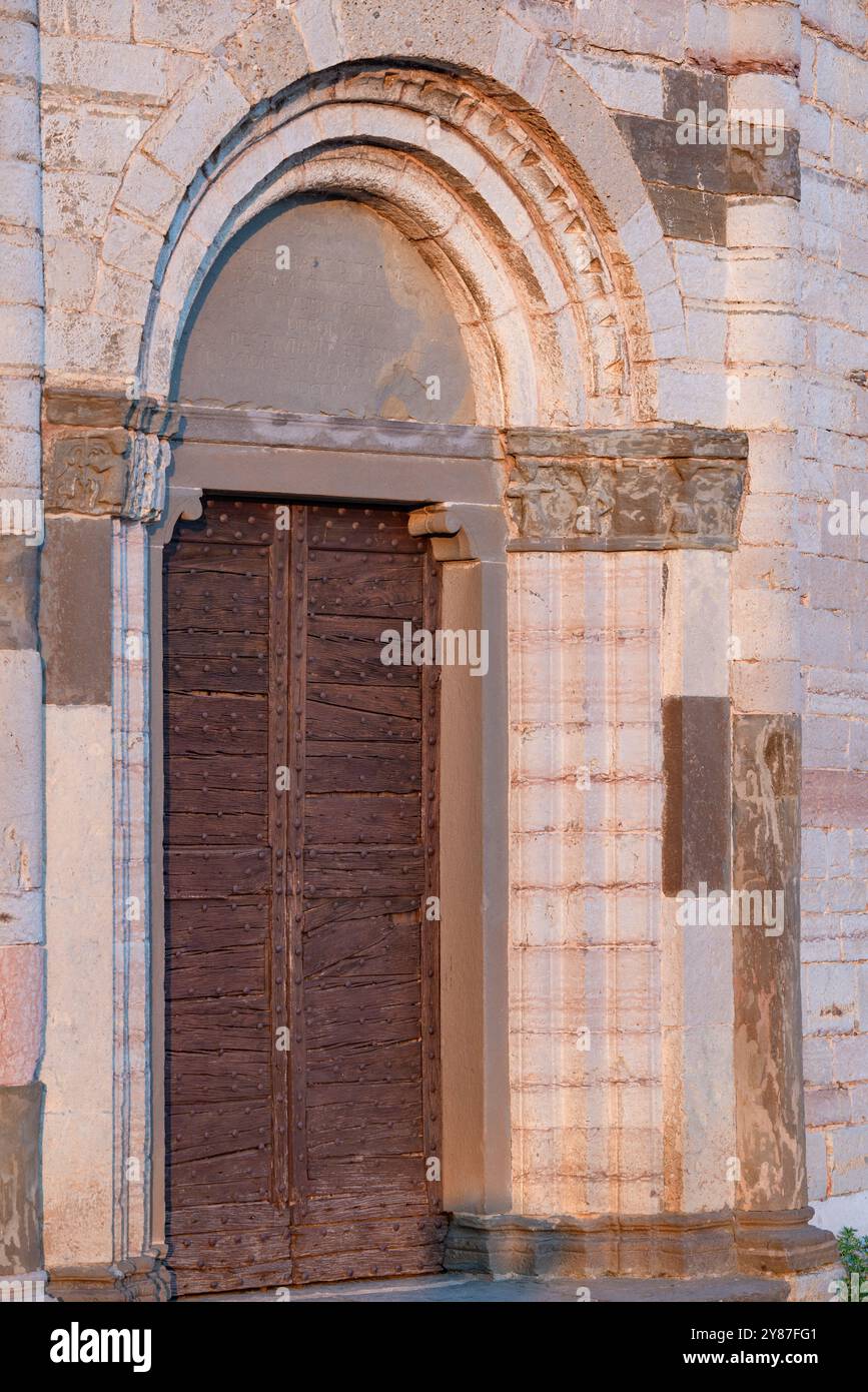 Entrance gate of the monastery of San Tomé Stock Photo - Alamy