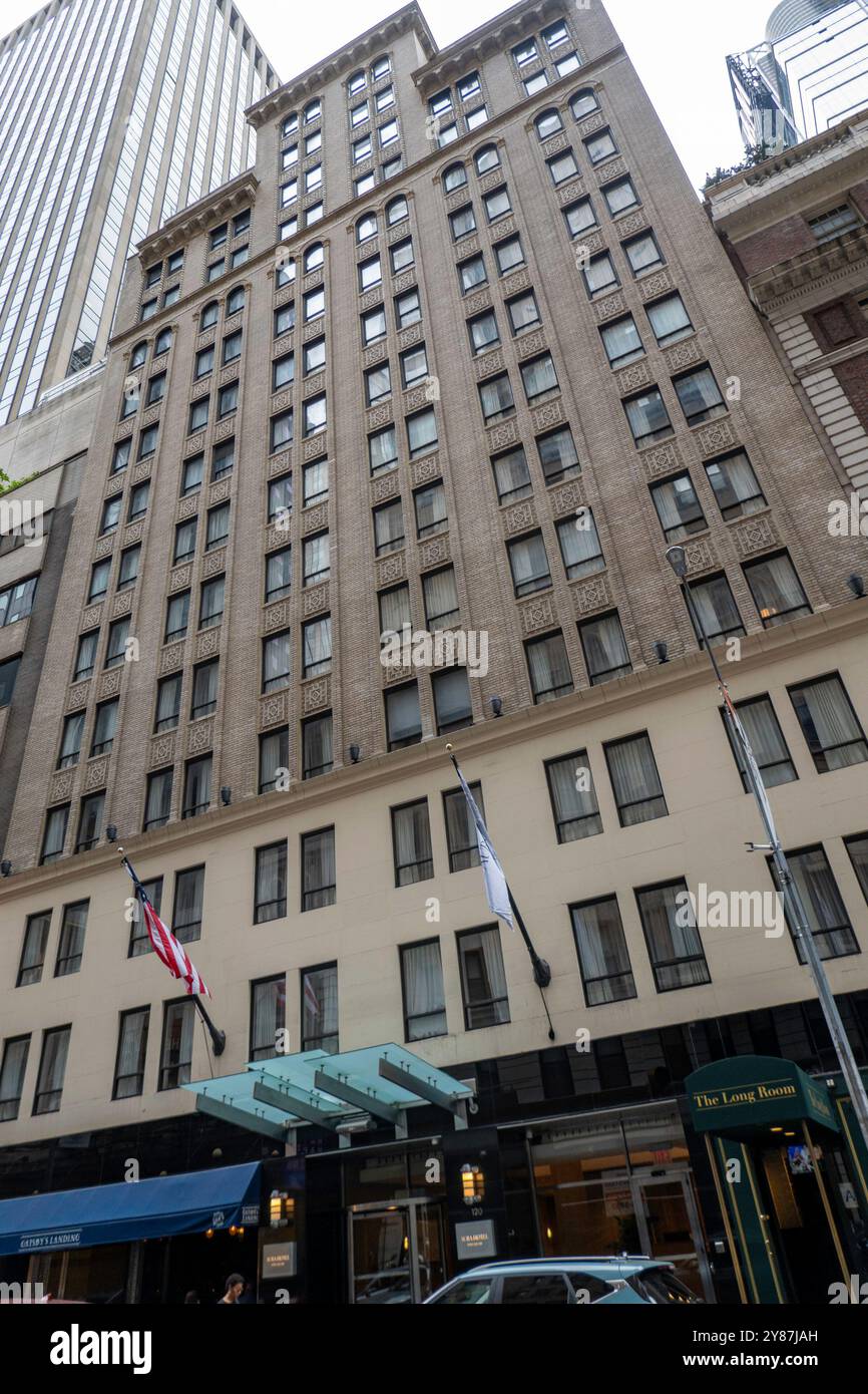 The Aura is a boutique hotel located in Times Square, New York City ...