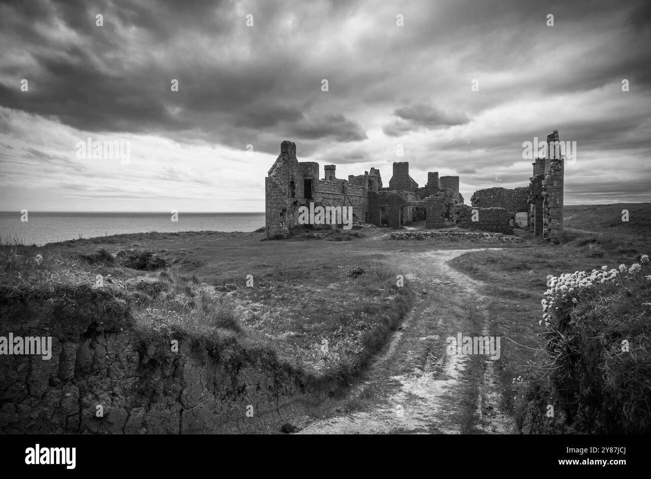 Wall ruined castle in Black and White Stock Photos & Images - Alamy