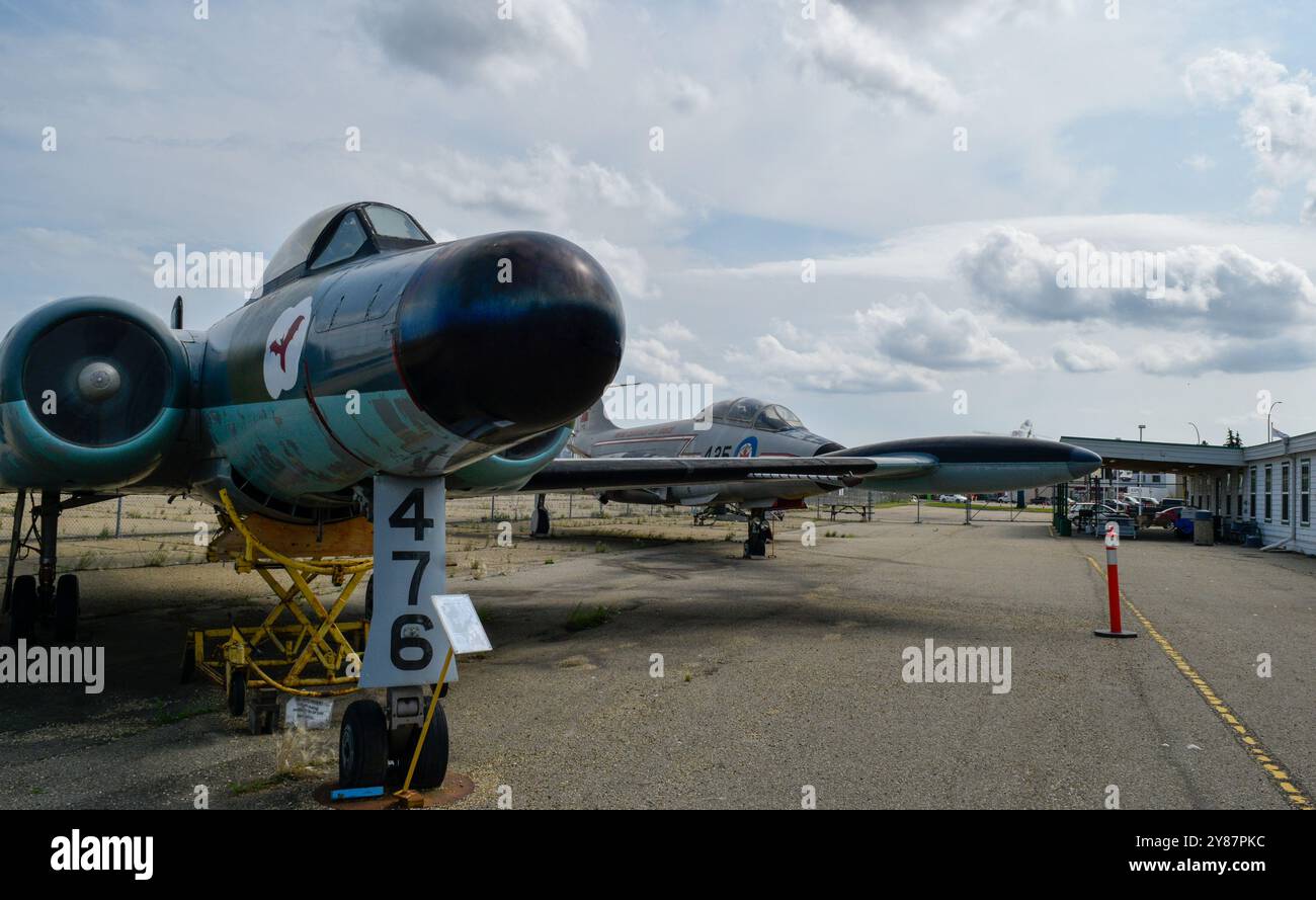 Military aircraft restoration hi-res stock photography and images - Alamy
