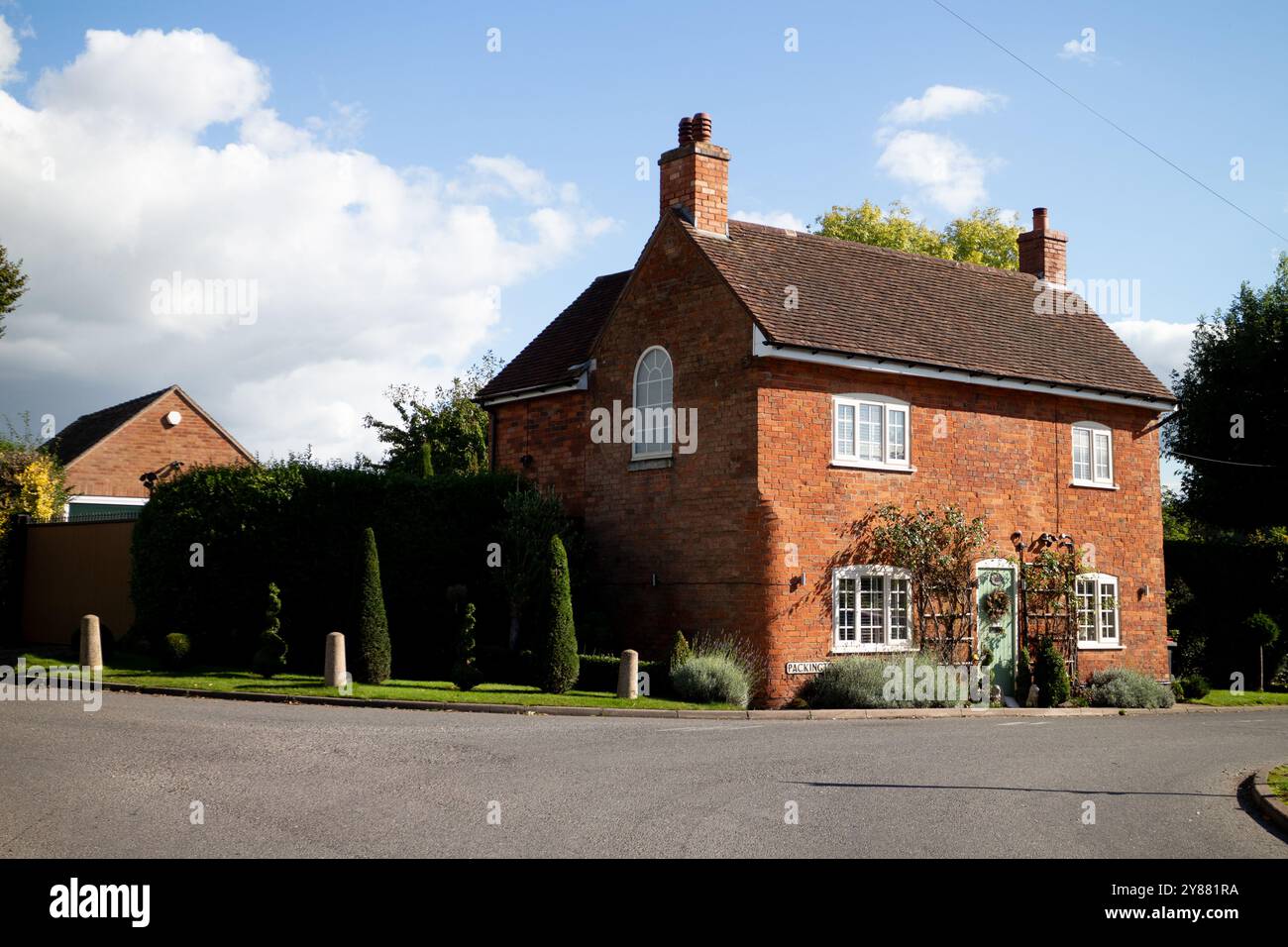 Maxstoke warwickshire hi-res stock photography and images - Alamy