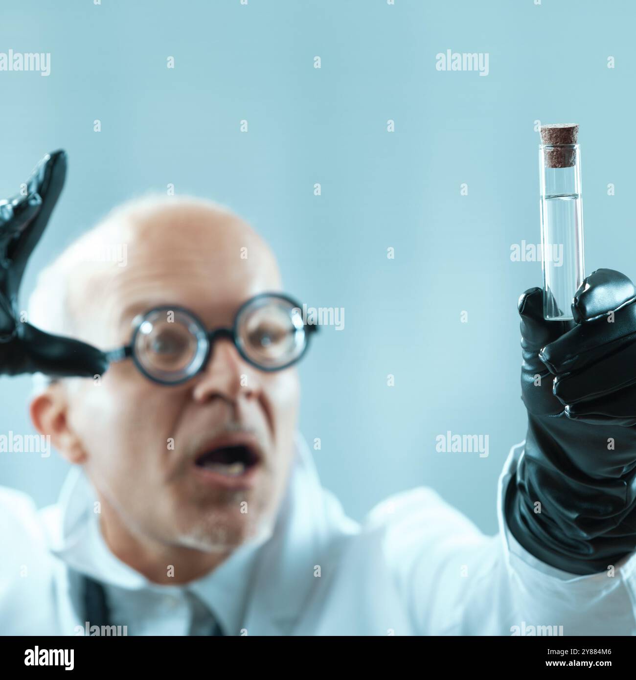 Doctor crazy test hi-res stock photography and images - Alamy