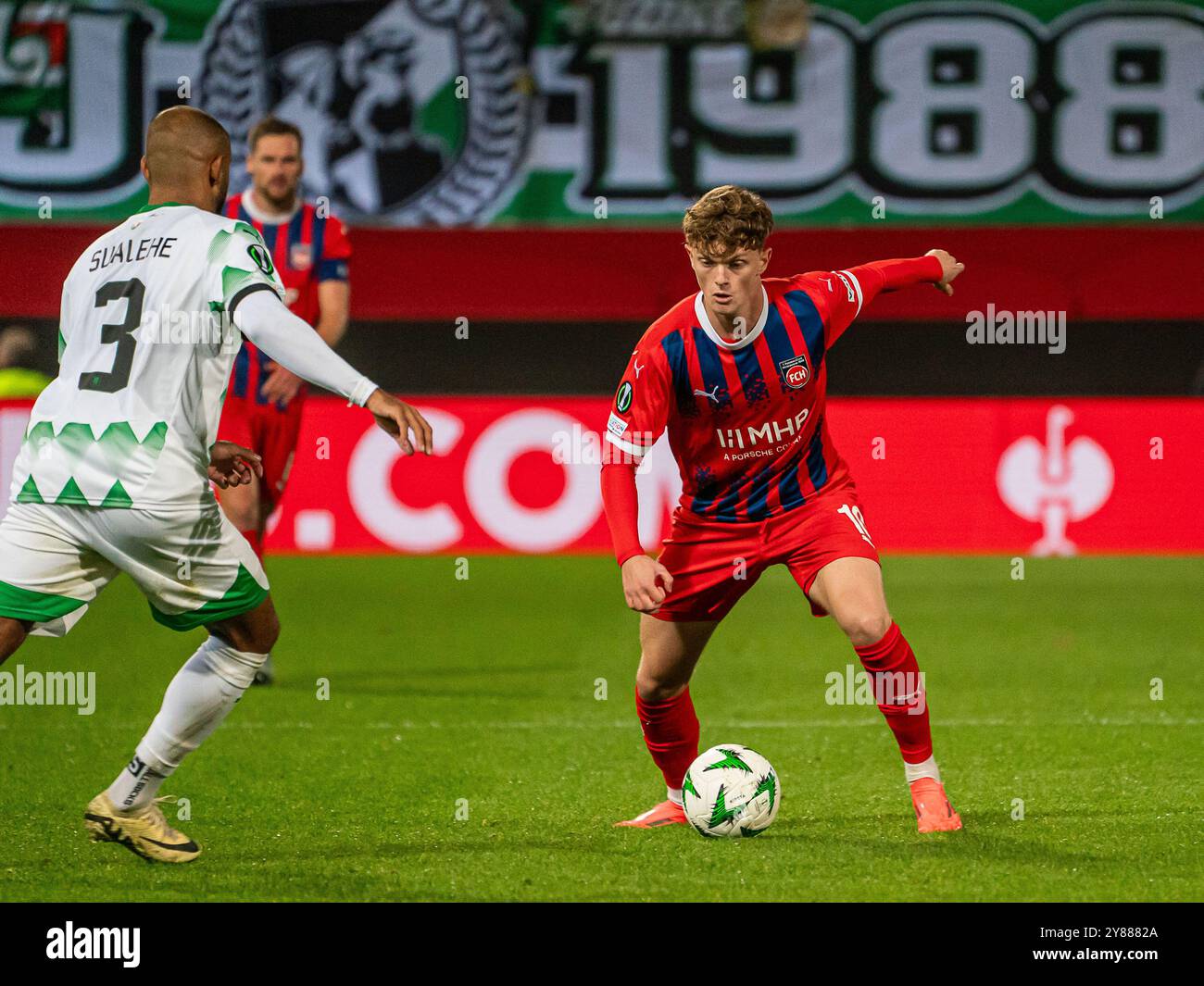 Paul Wanner (FC Heidenheim, #10) im Dribbling, GER, 1. FC Heidenheim vs ...