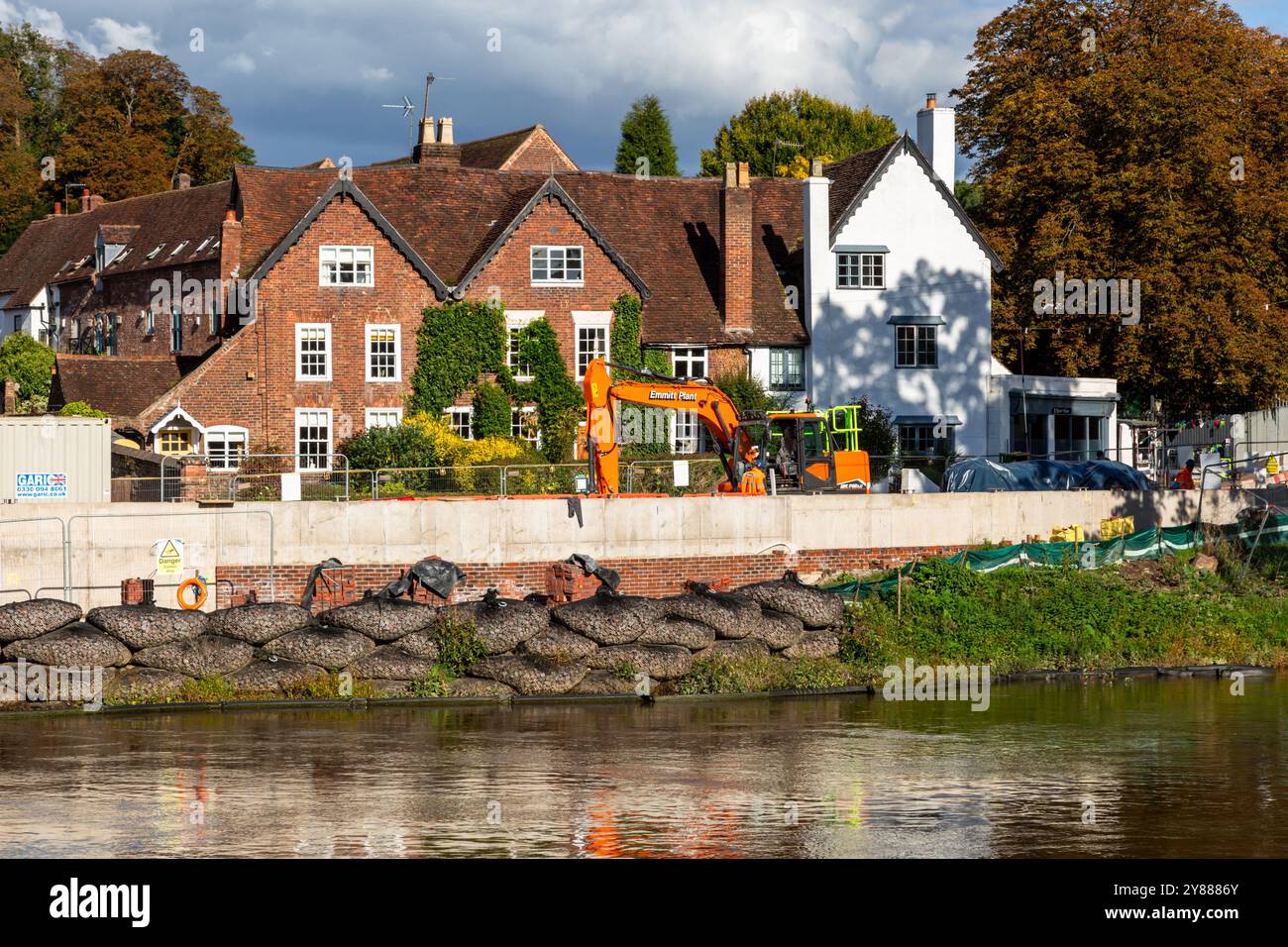 Flood defences on the River Severn at Bewdley, Worcs, UK, 2024 Stock ...