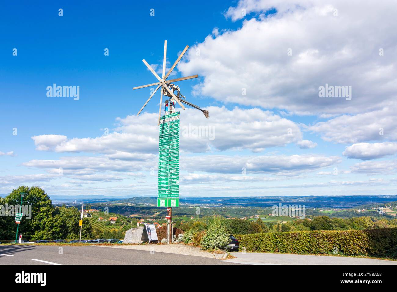 Klopotec Klapotetz, road signs to wineries Kitzeck im Sausal Süd ...