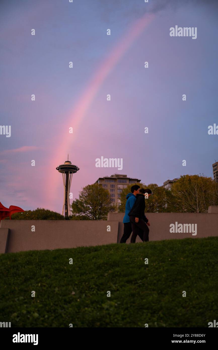 Seattle, USA. 1 Nov, 2023. Seattle rainbow over the space needle from ...