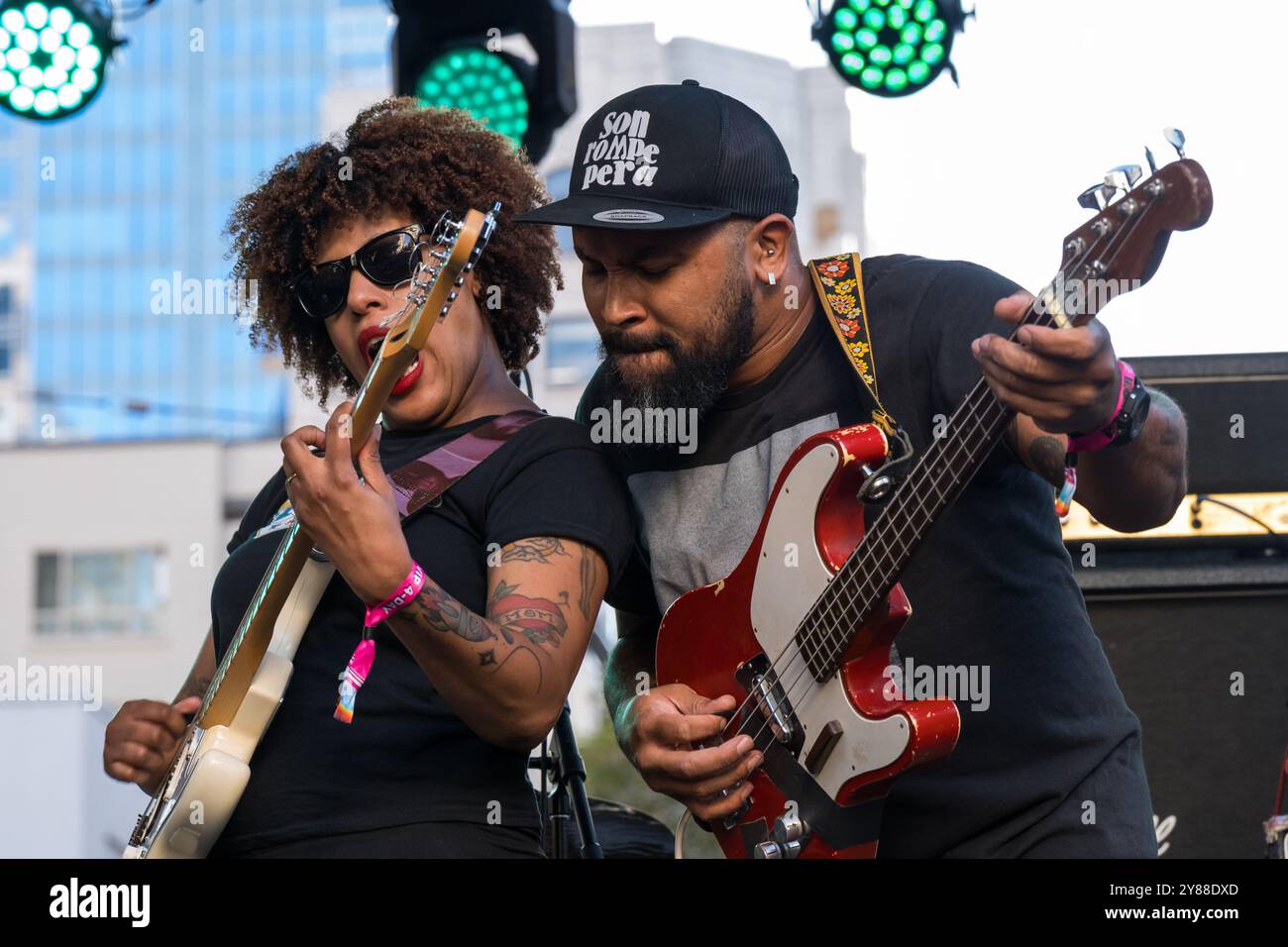 Seattle, USA. 25 Aug, 2024. The Blacktones perform at the Hometeam free Westlake show Stock ...