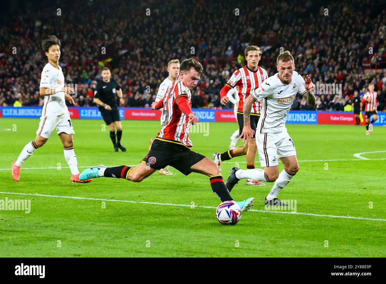 Bramall Lane, Sheffield, England - 2nd October 2024 Jamie Shackleton ...
