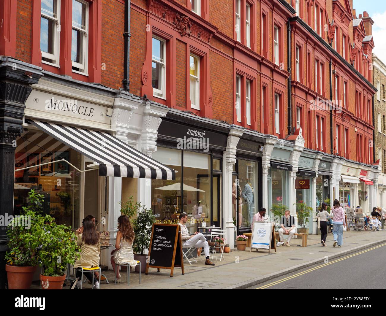 Shops and cafes on Chiltern Street, Marylebone, London, UK Stock Photo ...