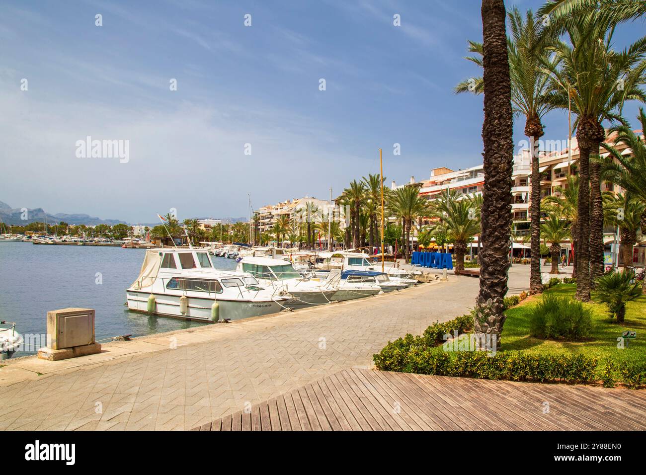 Promenade of the resort of Alcúdia, in the north of the Mediterranean ...