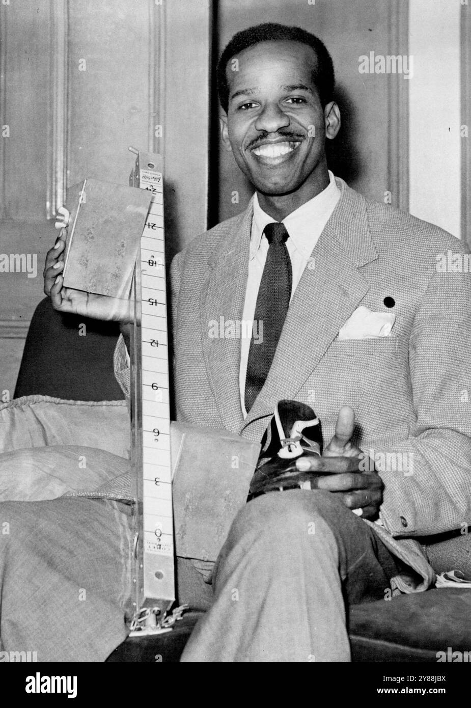As Rugby - PlayerPhoto Shows: E. McDonald Bailey With The Starting ...
