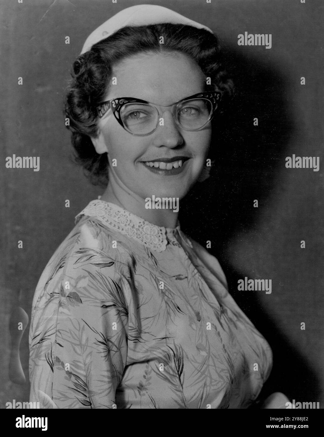 Miss Gill Bowen Daniels witness in Bulger Case. November 01, 1954 Stock ...