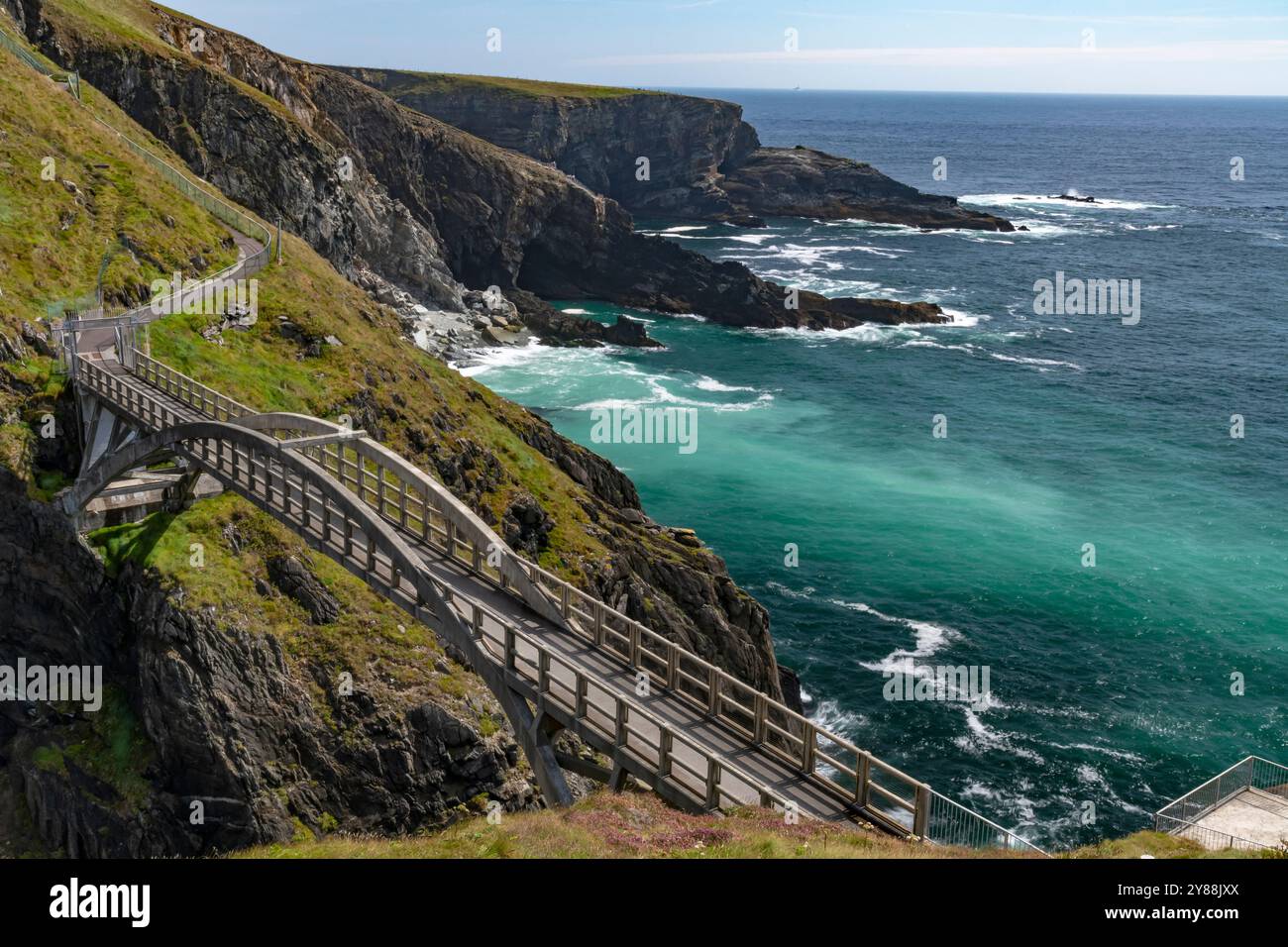 Mizen Head Footbridge Overlooking the turquoise Atlantic in Cork ...