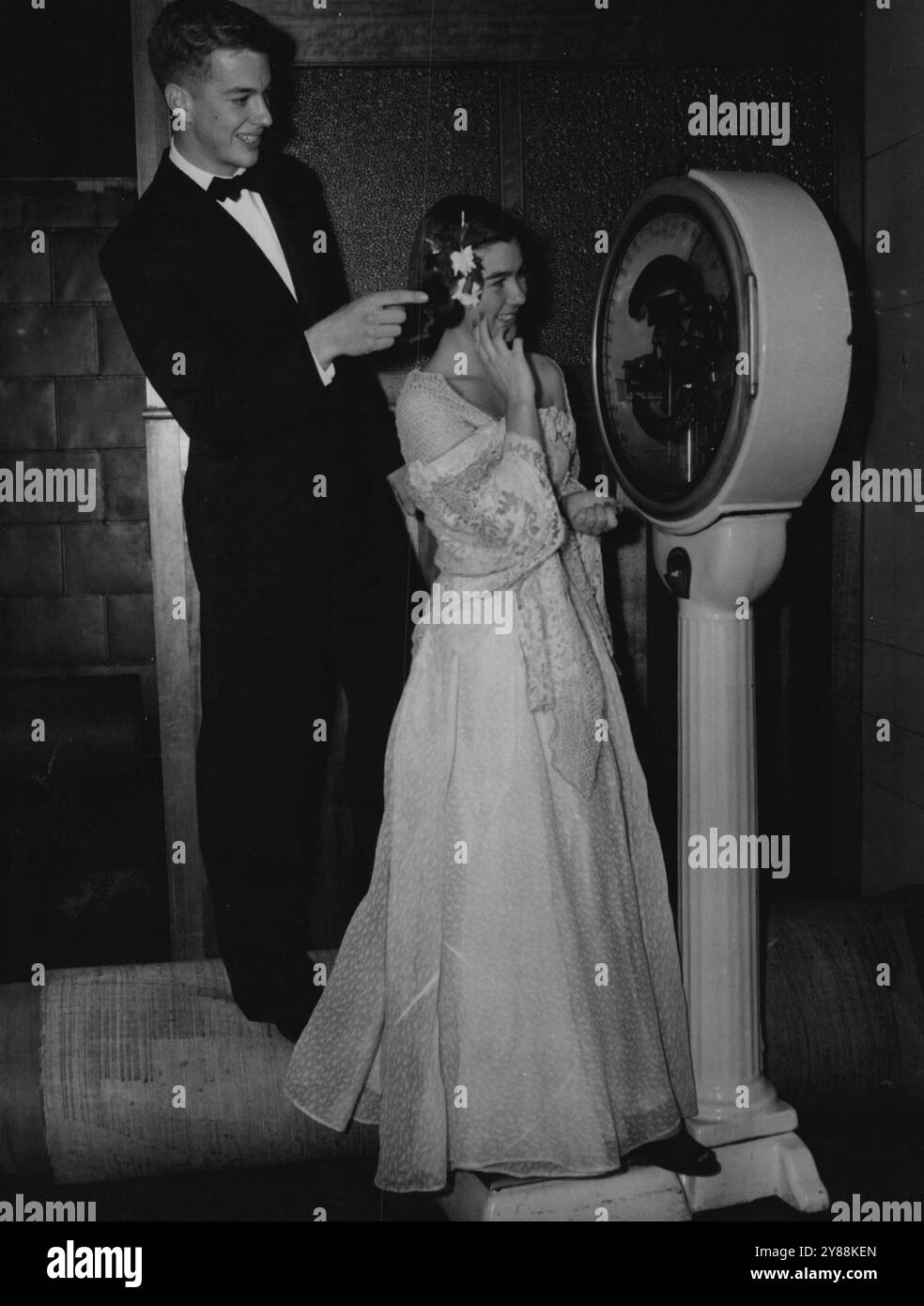 Thursday night Black and White Stock Photos & Images - Alamy