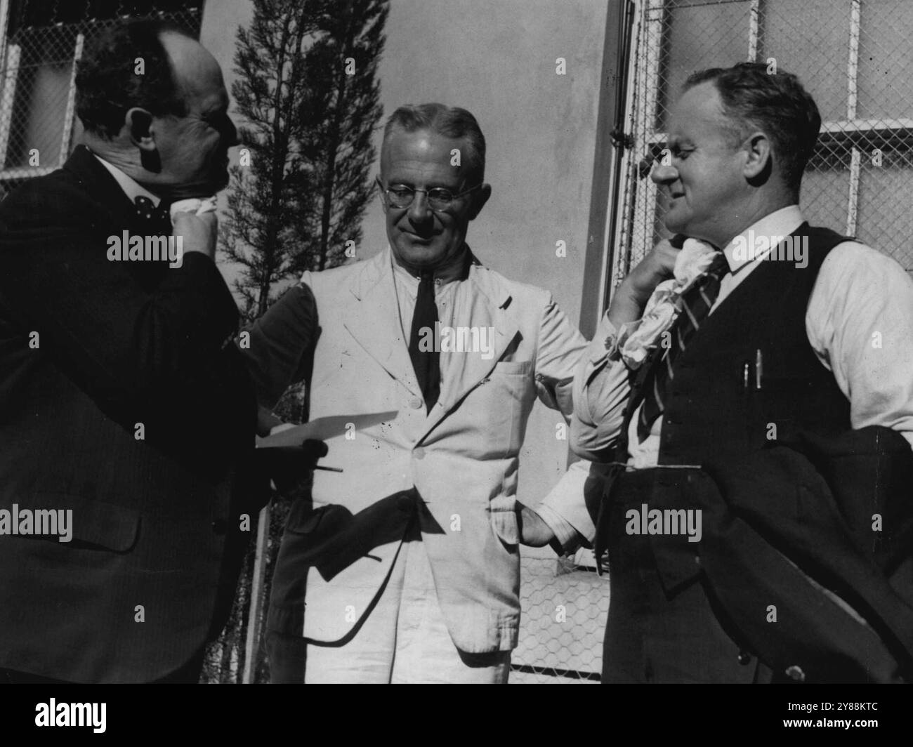 Mr j l ross hi-res stock photography and images - Alamy