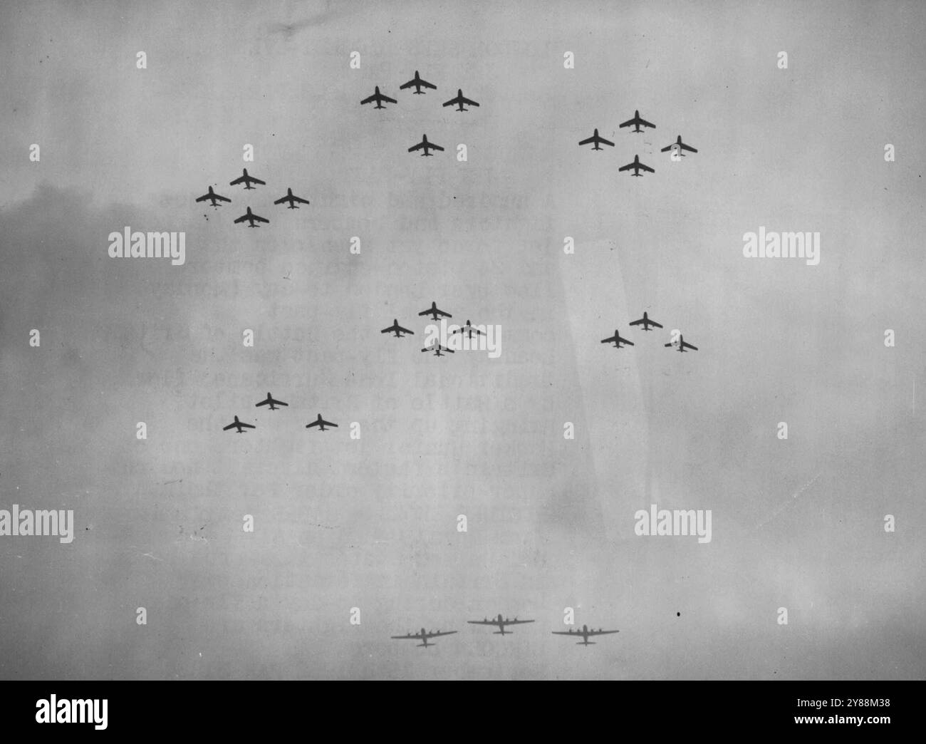 London Sees Biggest-Ever Jet Fly-Past -- Sabre jet fighters from Royal ...