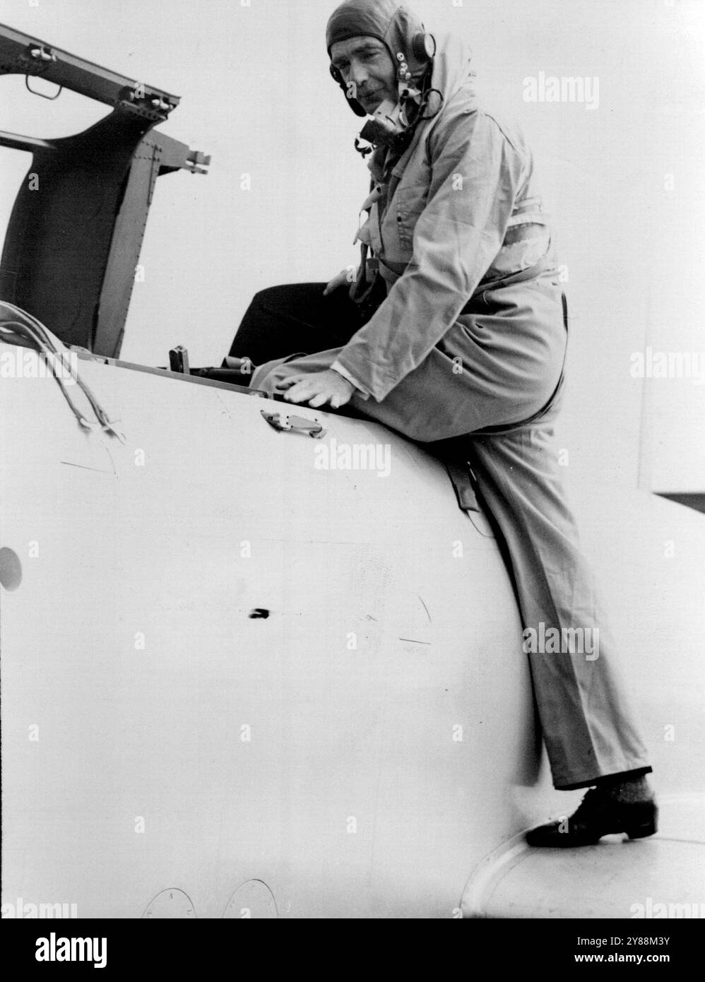 Anthony Eden has first Jet Flight. -- Mr. Anthony Eden, in flying Kit ...