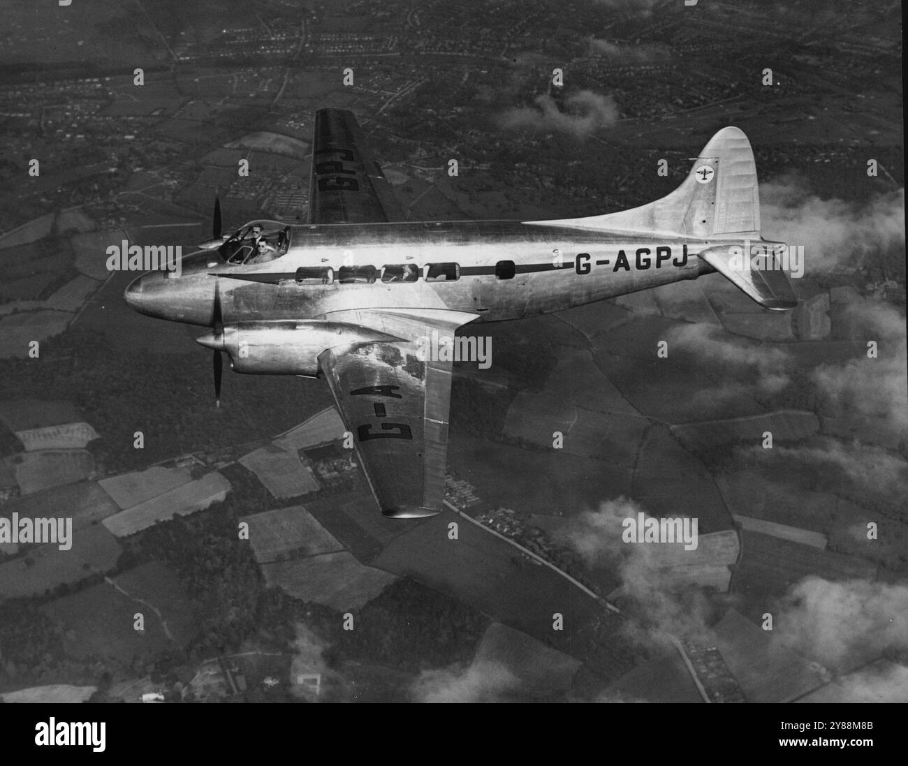 84d. - De Havilland I09, Dove 8. June 17, 1946. (Photo by Chas. E ...