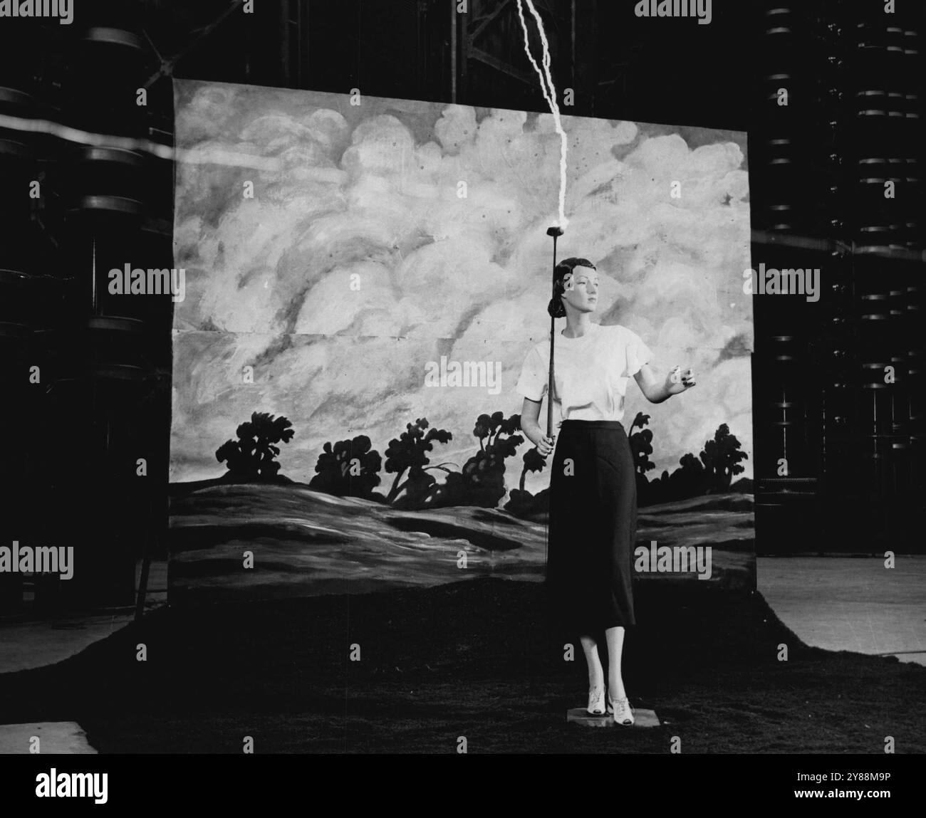 Artificial lightning display at General Electric High Voltage ...