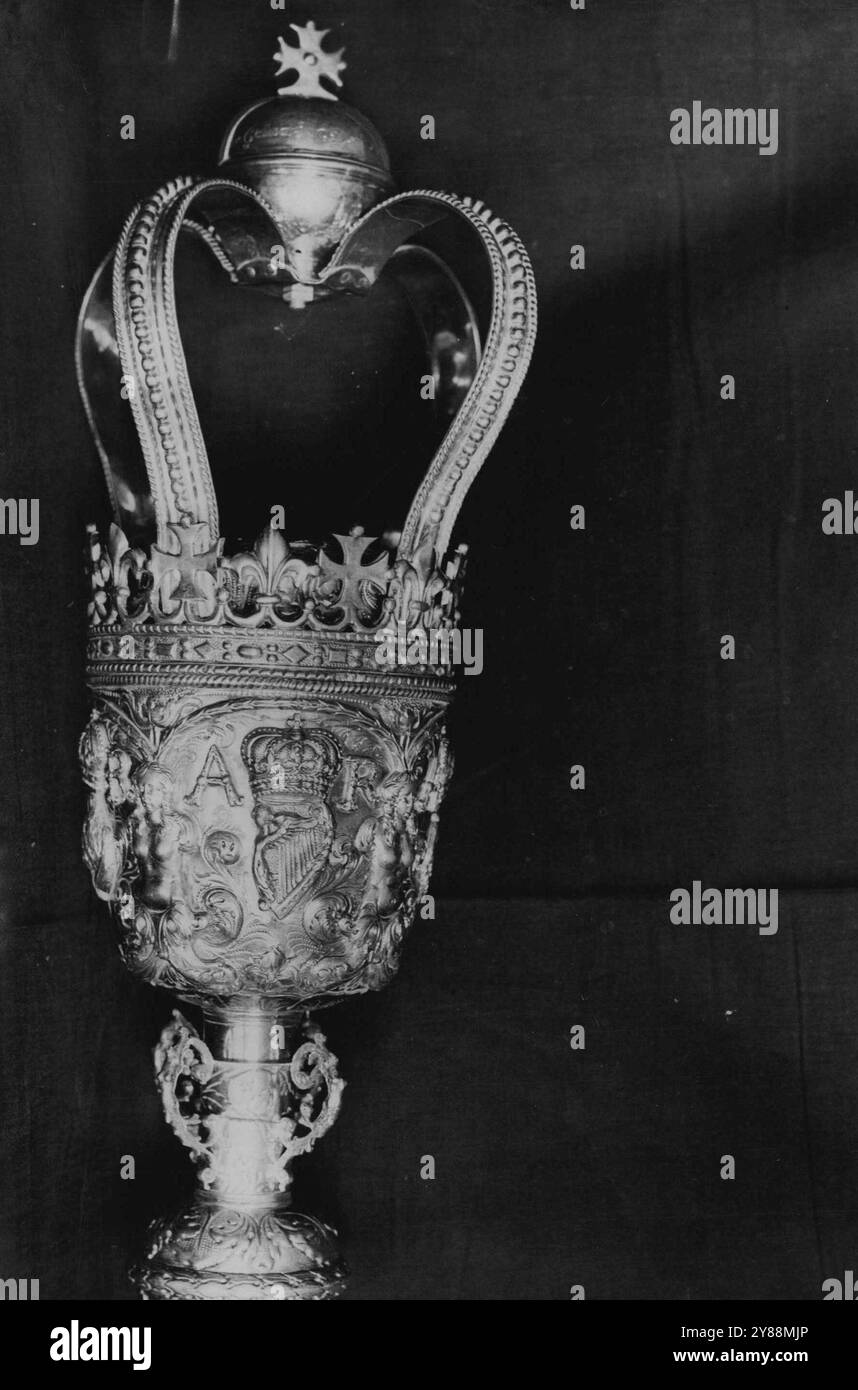 Galway's Historic Sword and Mace -- Mr. Harry Wine, son of Mr. Louis ...