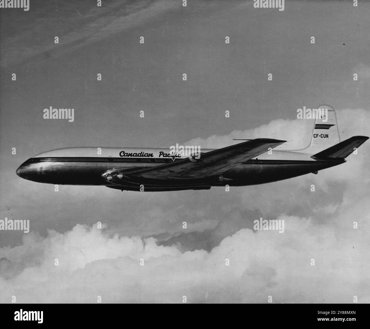 Comet Jet Airliner in the Air. August 15, 1952. (Photo by De Havilland ...