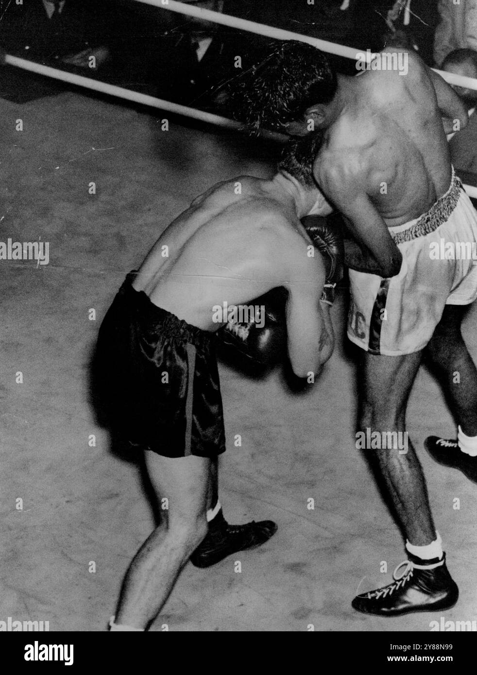 George Barnes moving in with head down as Alfie Vclay ***** his left in ...