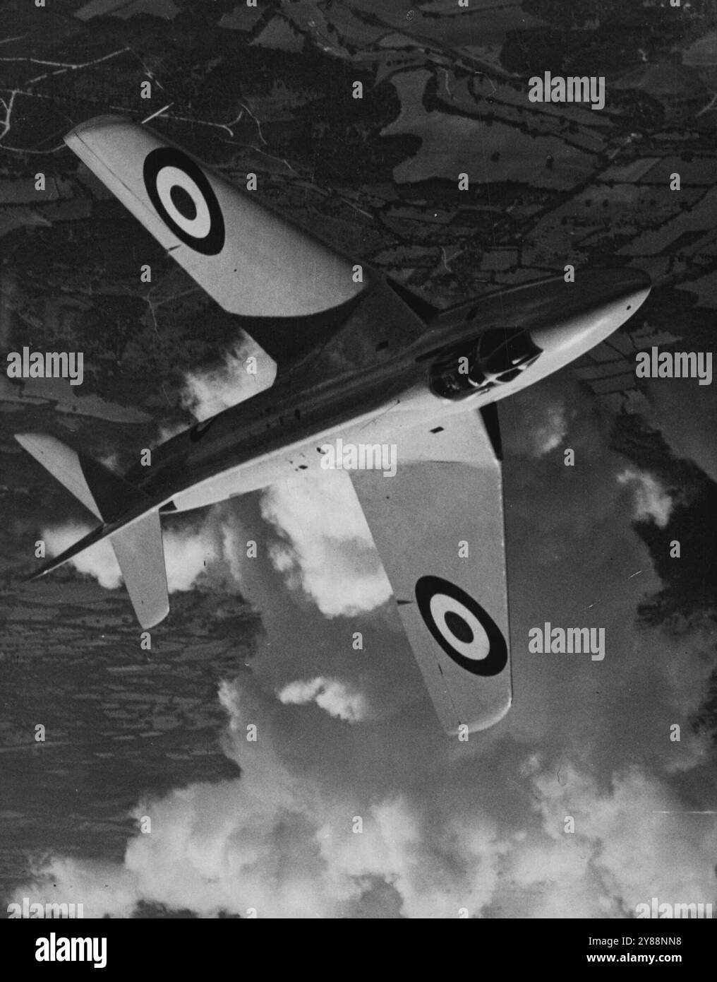 World war aircraft landscape Black and White Stock Photos & Images - Alamy