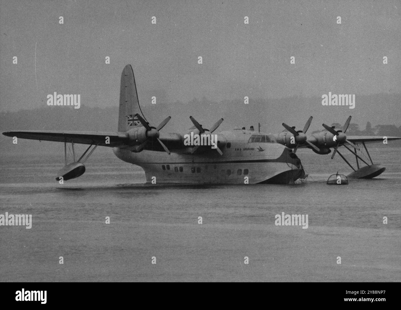 Giant new flying boat -- The new three-decker flying - boat Solent ...