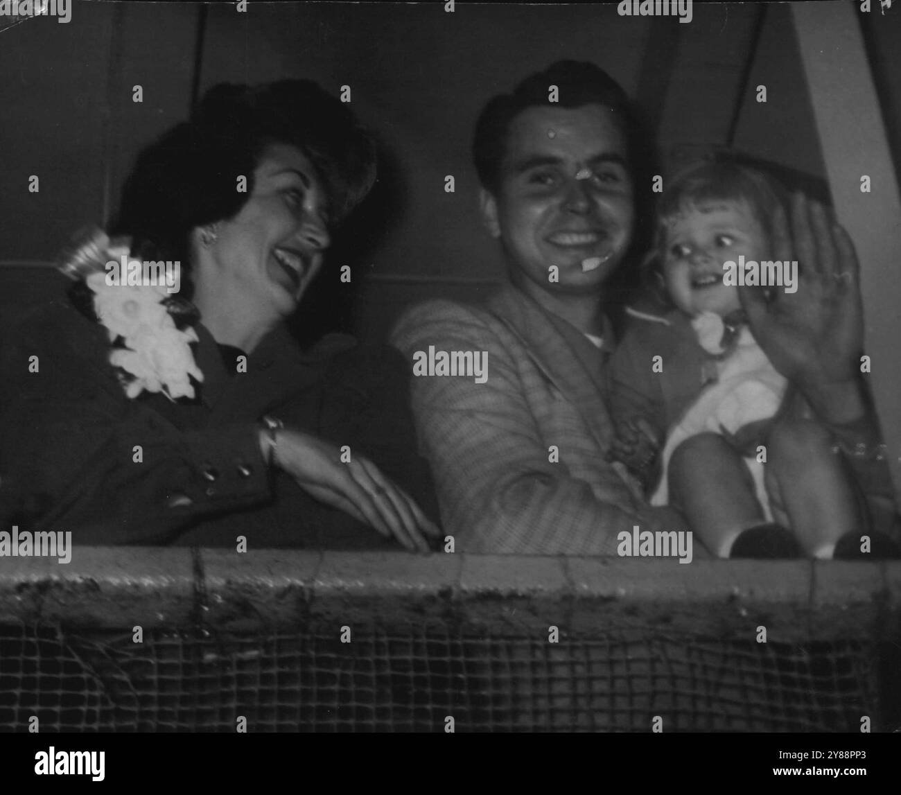 Pressley, Alton (24) his wife and former War Bride, Signa Mignon (24 ...
