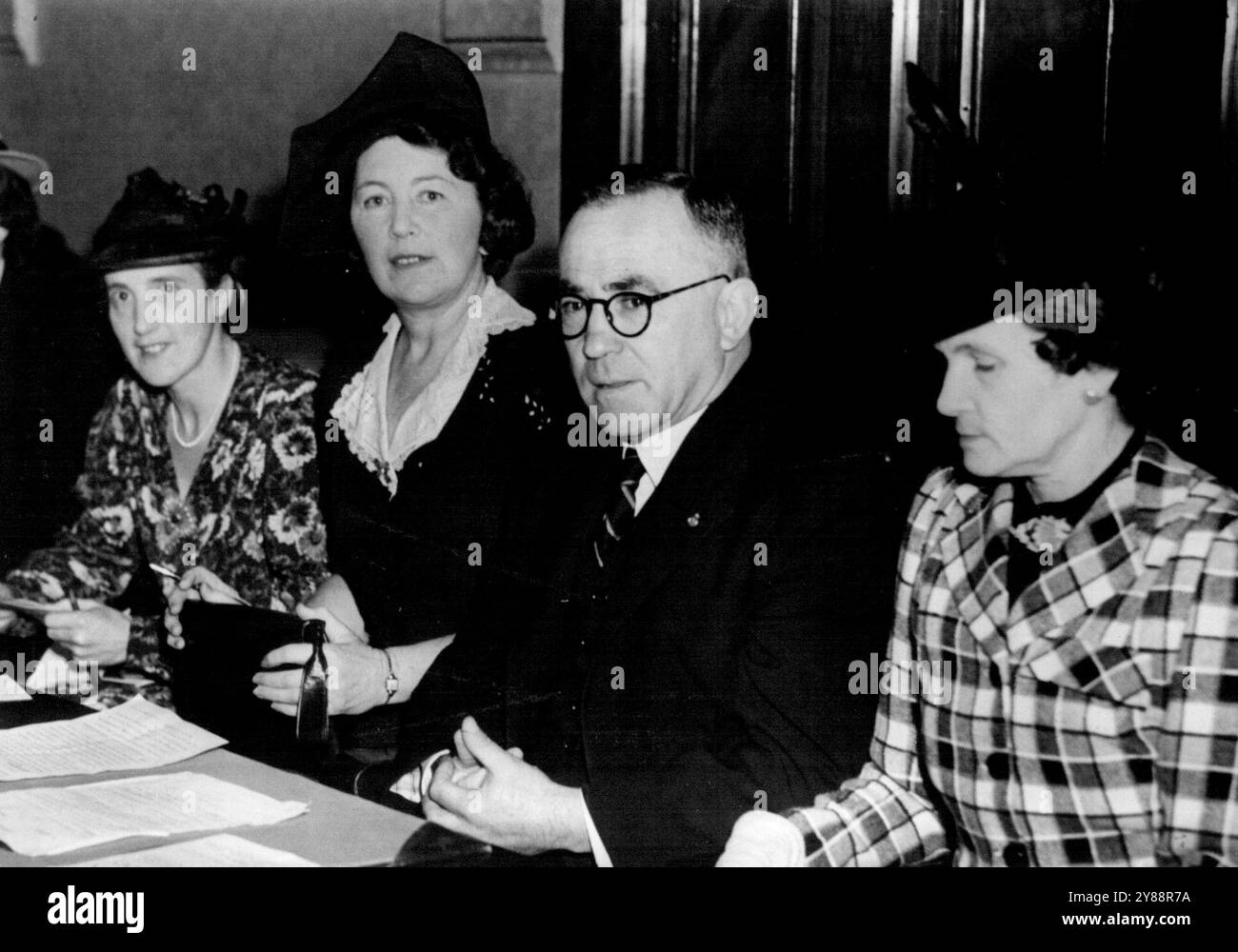 Miss phyllis hindle Black and White Stock Photos & Images - Alamy