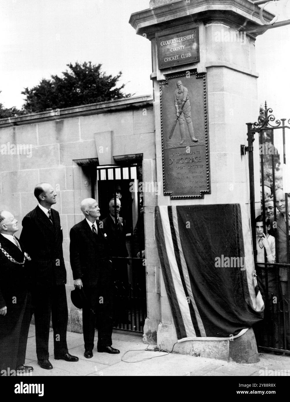 "The Great Cricketer" Centenary Of W. G. Grace -- 'In tribute' The Lord ...