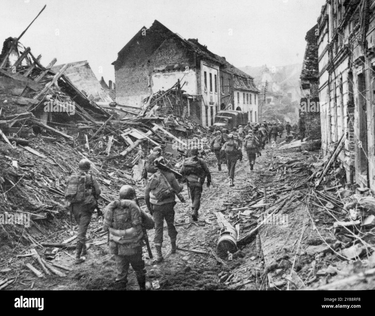 1945 germany world war ii u s army hi-res stock photography and images ...