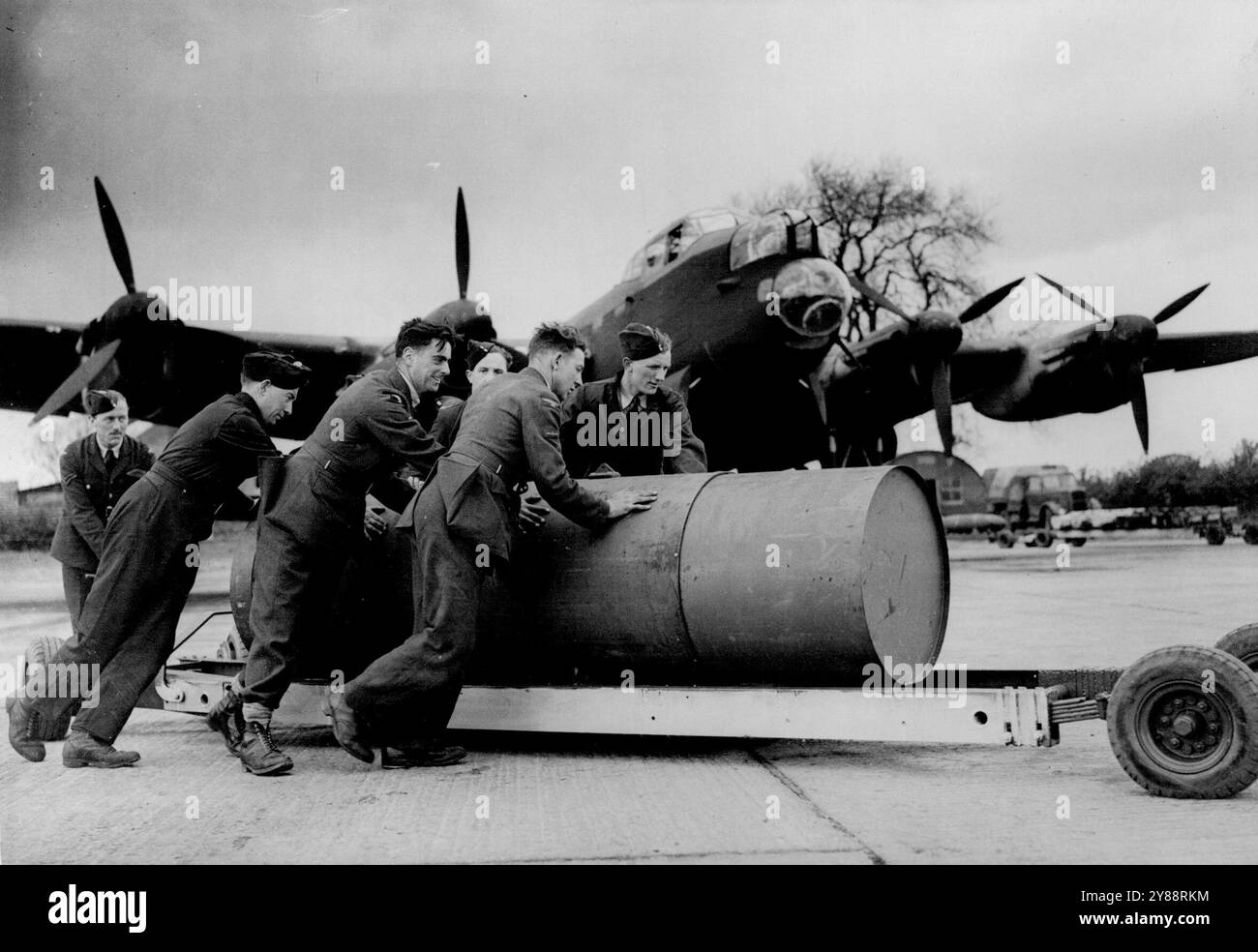 The Four Thousand Pounder Goes Aboard The Lancaster. -- A gift for the ...
