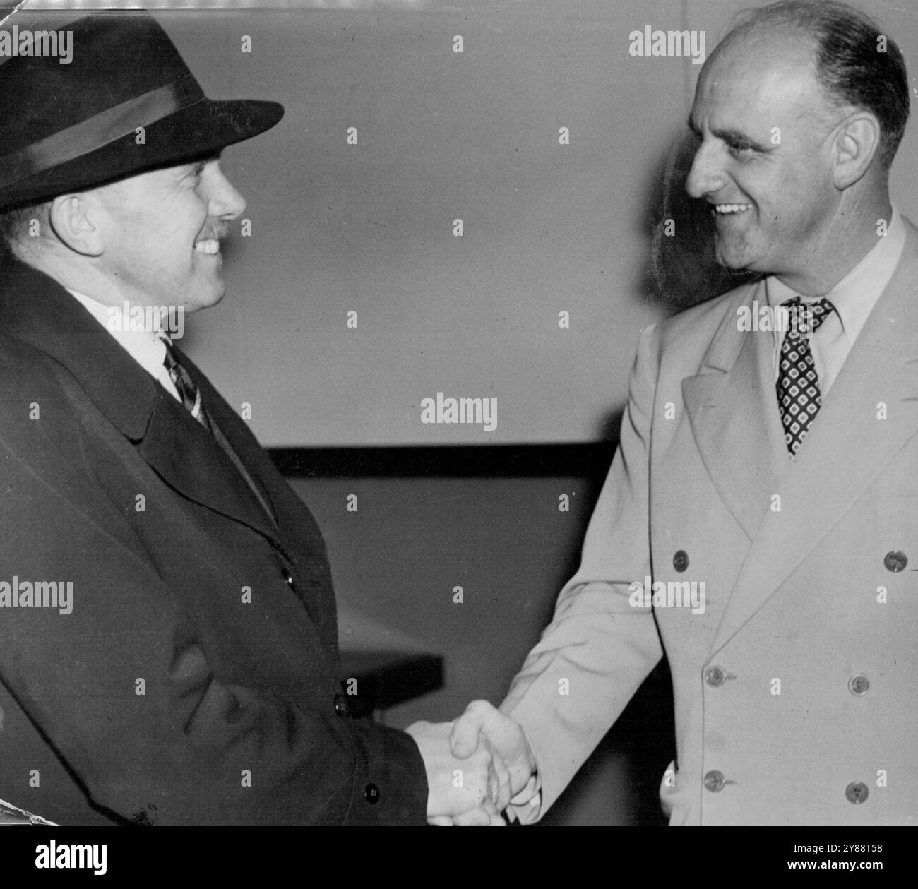 Gen barry black and white hi-res stock photography and images - Alamy