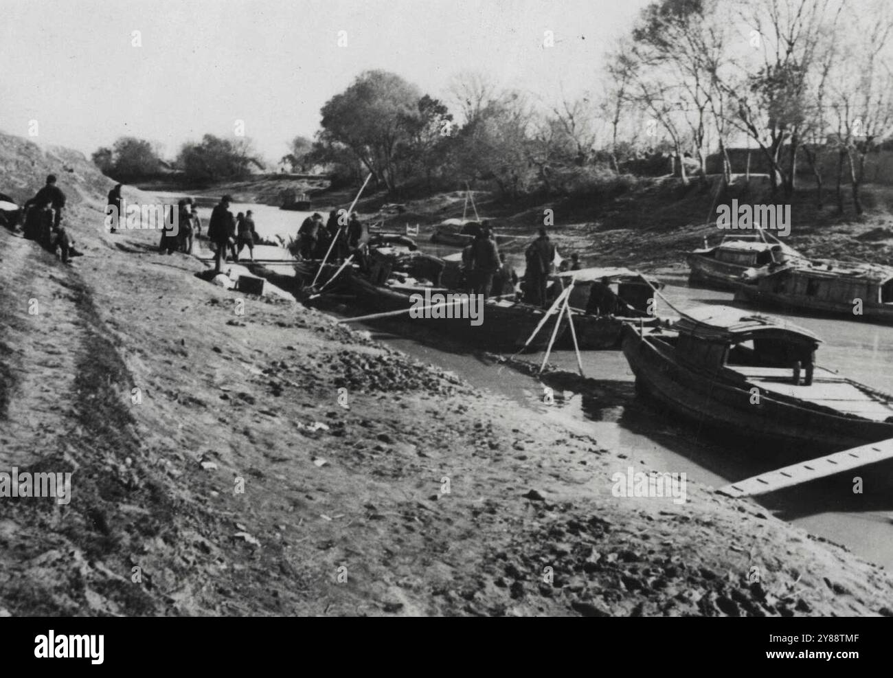 Bombing of the Panay: Survivors' Pictures. Wounded from the Panay being ...