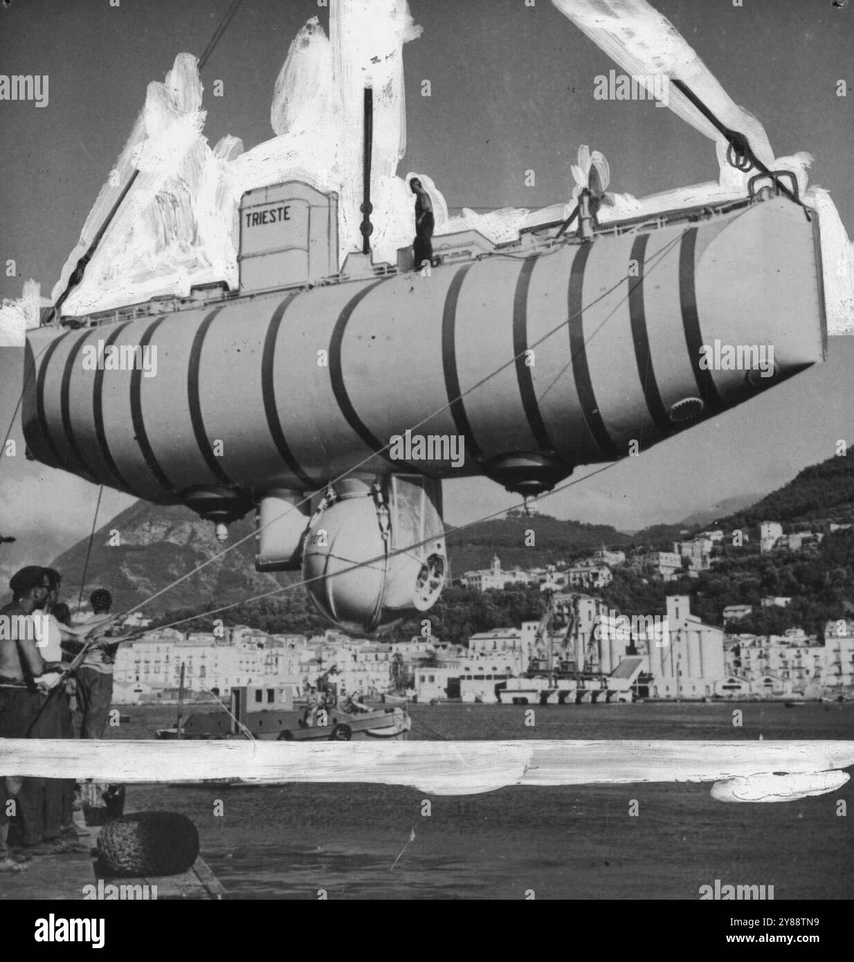 Trieste in the air Pavy Piccard's Bathyscaphe. October 11, 1953 Stock ...