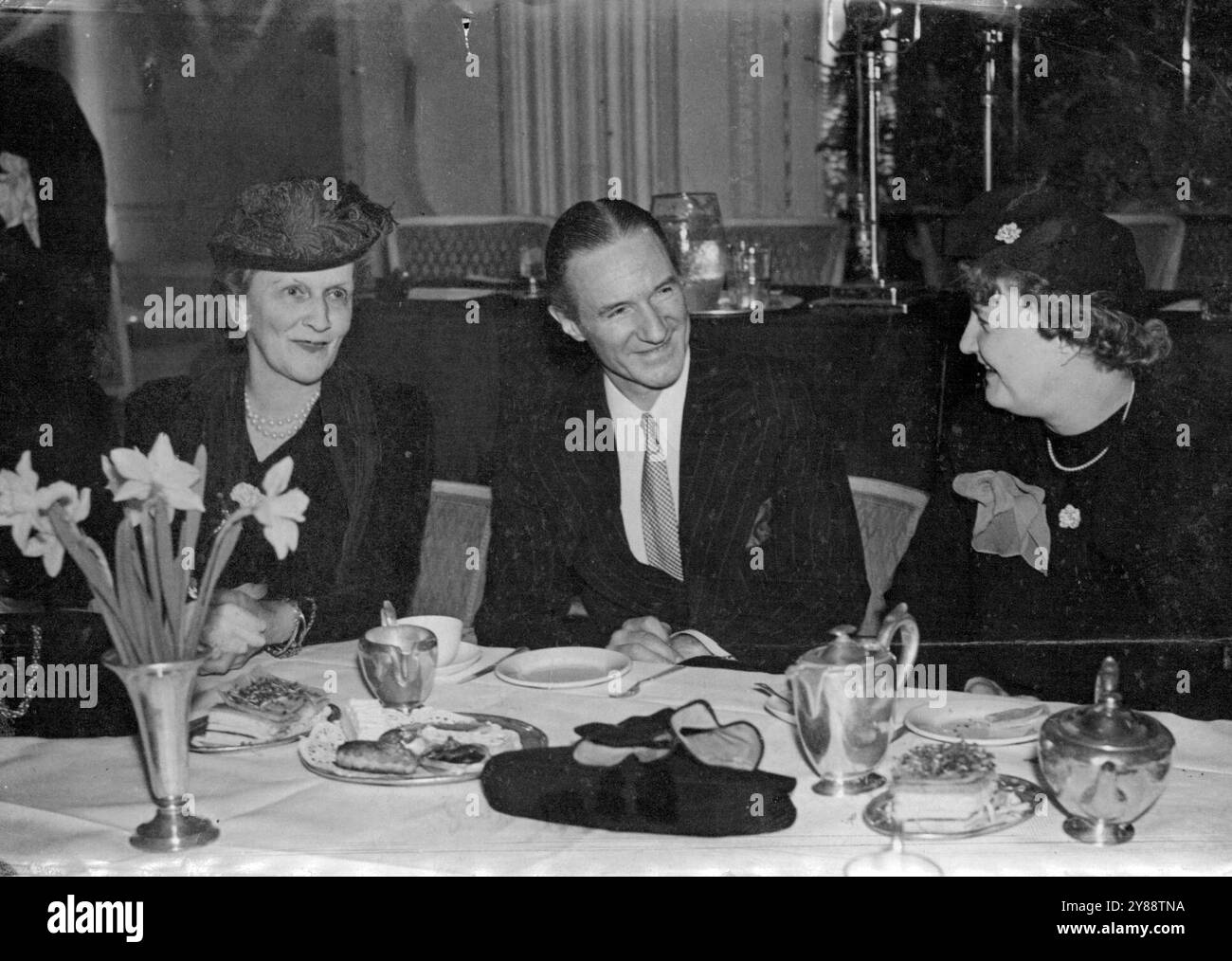 Nancy lady astor hi-res stock photography and images - Alamy