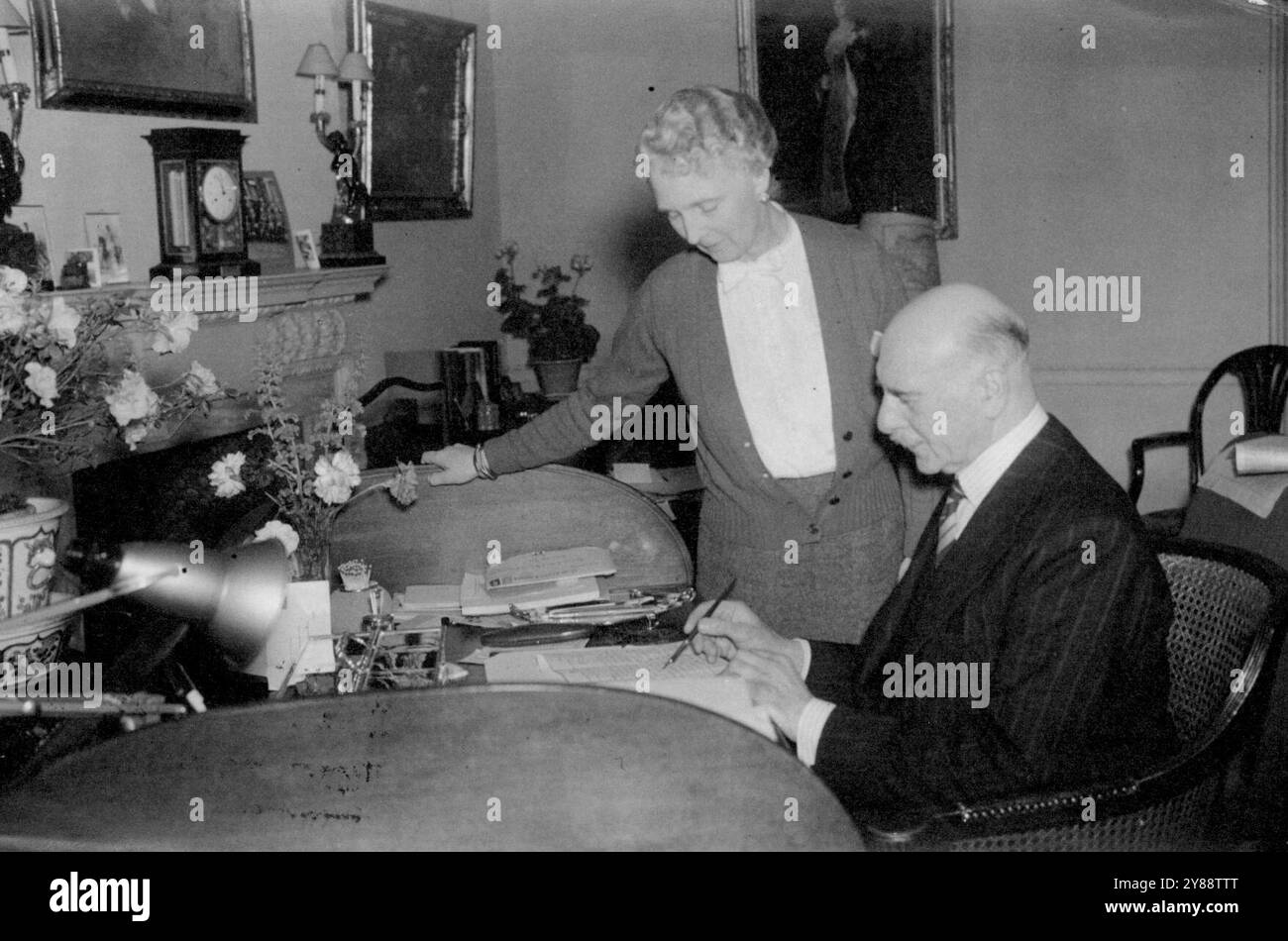 Athlone princess alice hi-res stock photography and images - Alamy