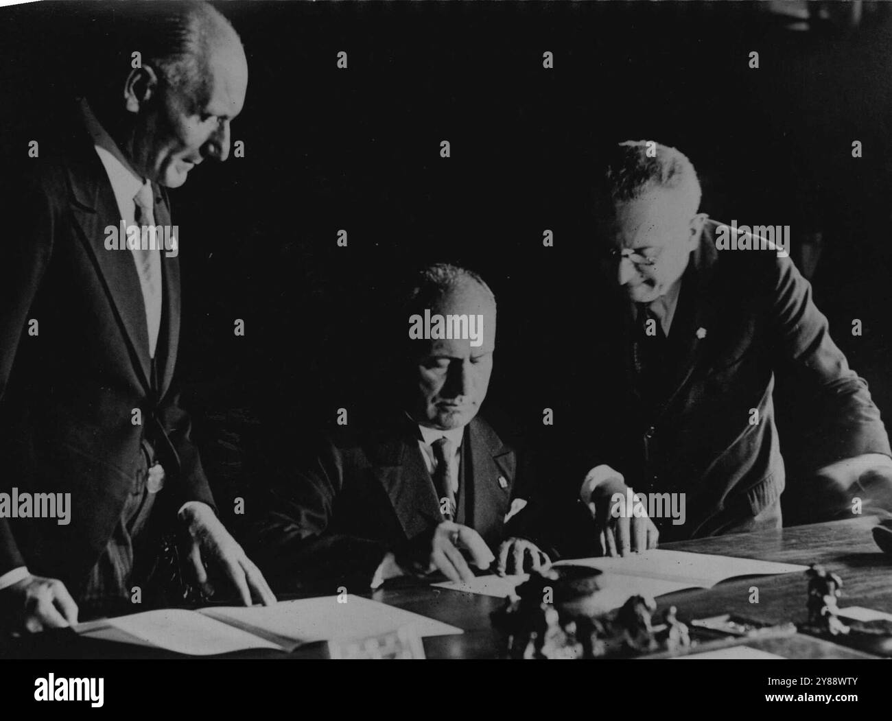Germany and italy signed pact hi-res stock photography and images - Alamy