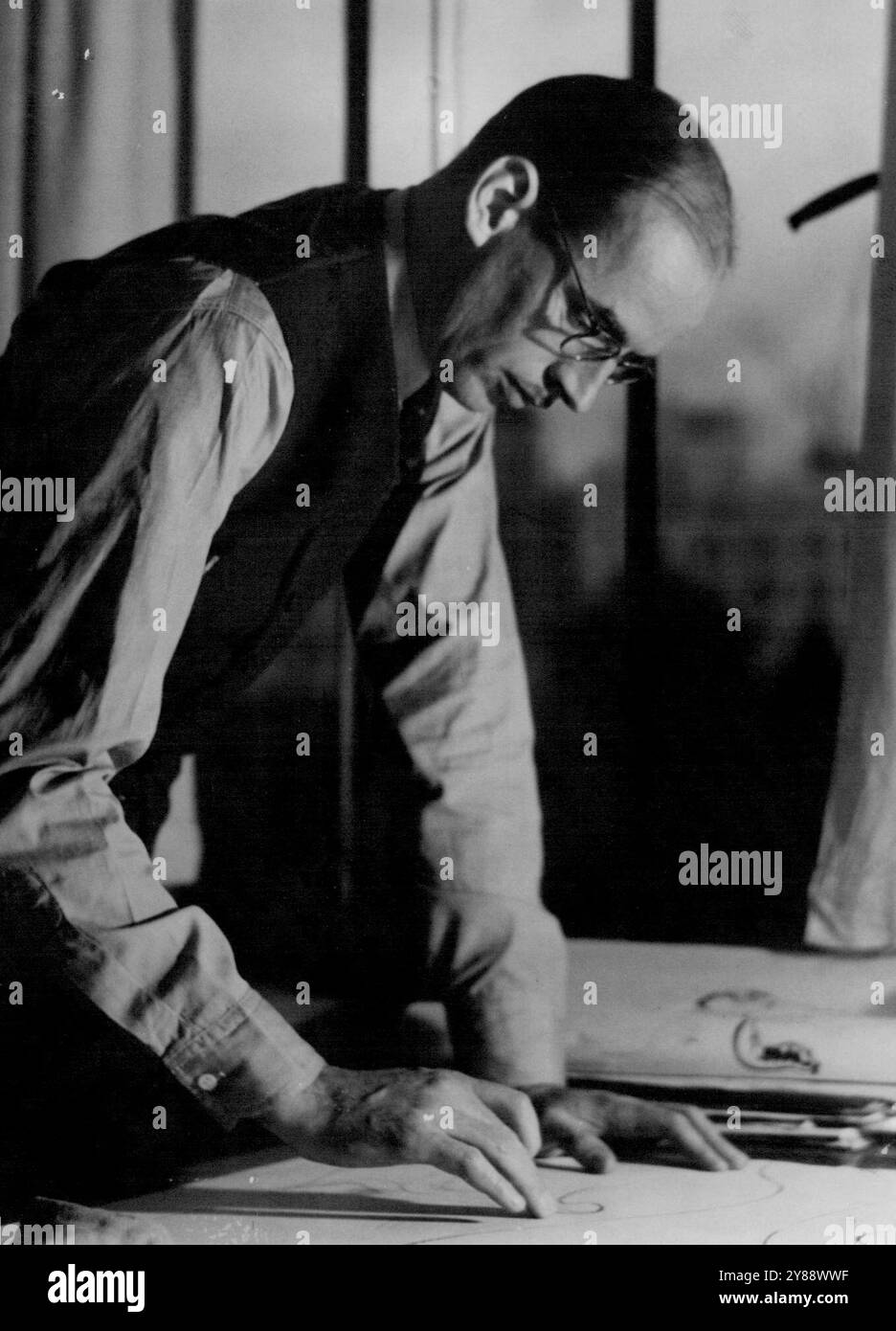 Douglas Annand well known artist. January 1, 1941 Stock Photo - Alamy