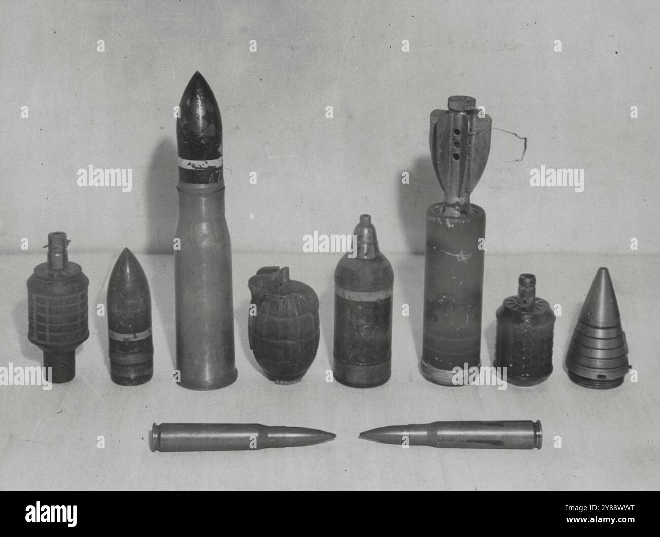 Tracer shell hi-res stock photography and images - Alamy